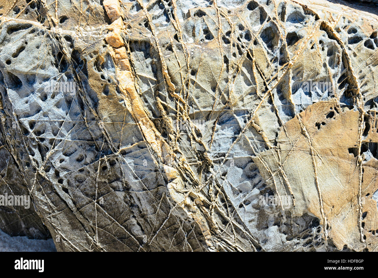 Rock with quartz veins hi-res stock photography and images - Alamy