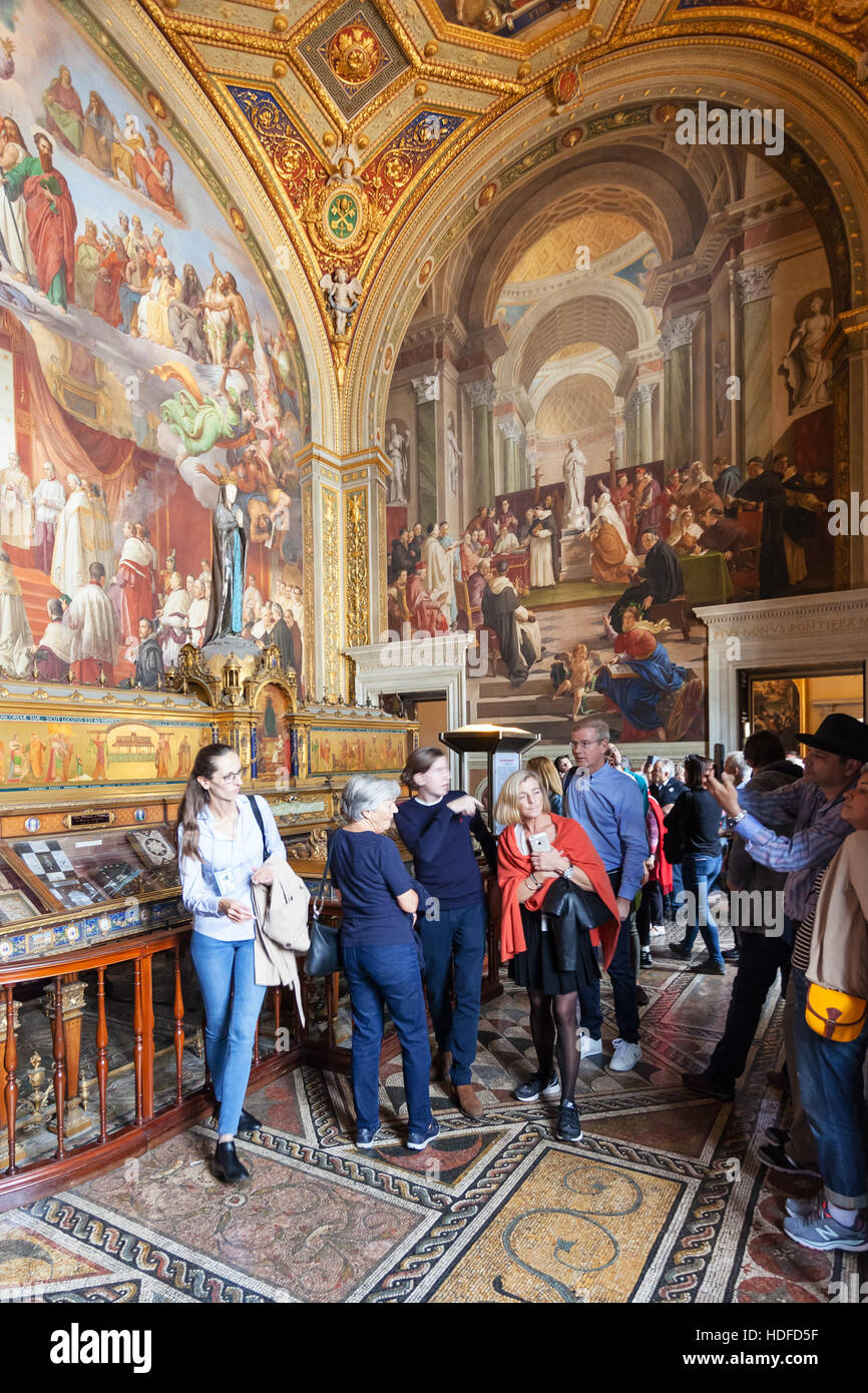 The immaculate room hi-res stock photography and images - Alamy