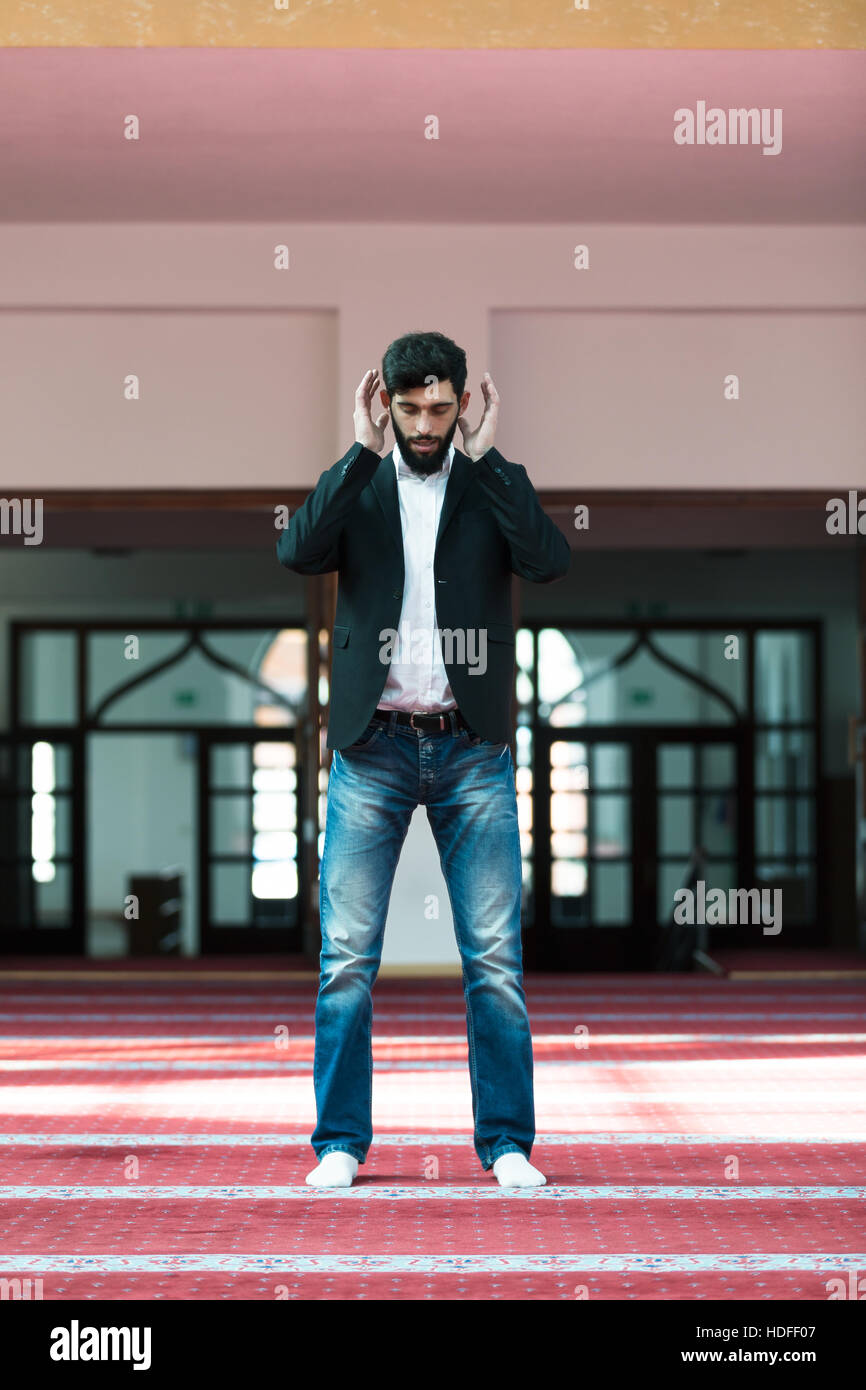 Namaz prayer hi-res stock photography and images - Alamy