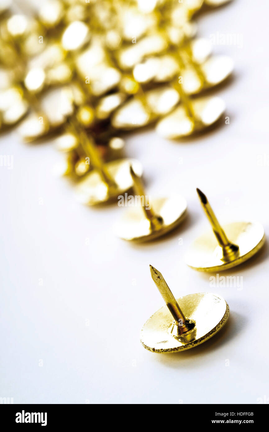 Studio photo thumb tacks hi-res stock photography and images - Alamy