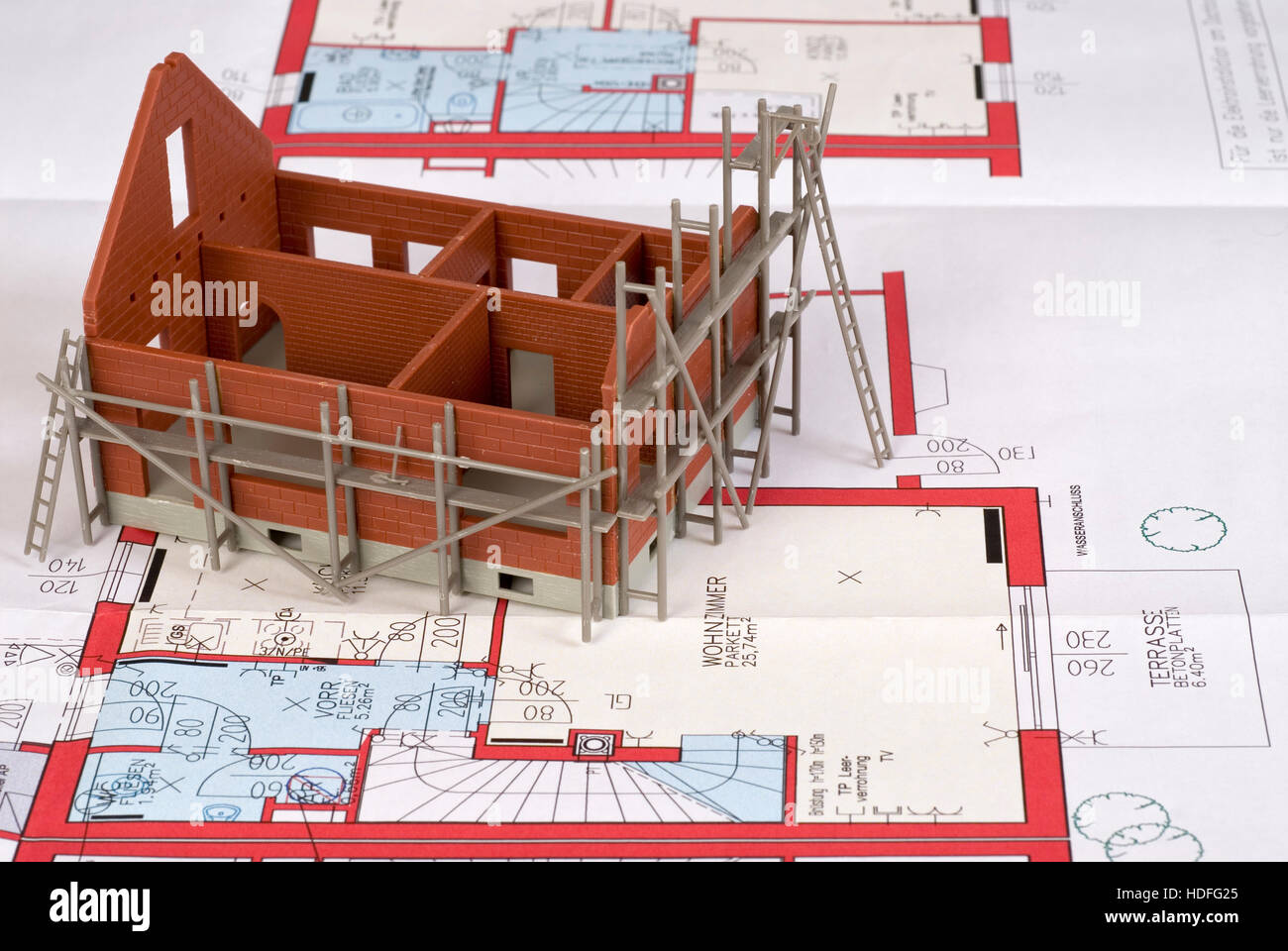 House model and construction hi-res stock photography and images - Alamy