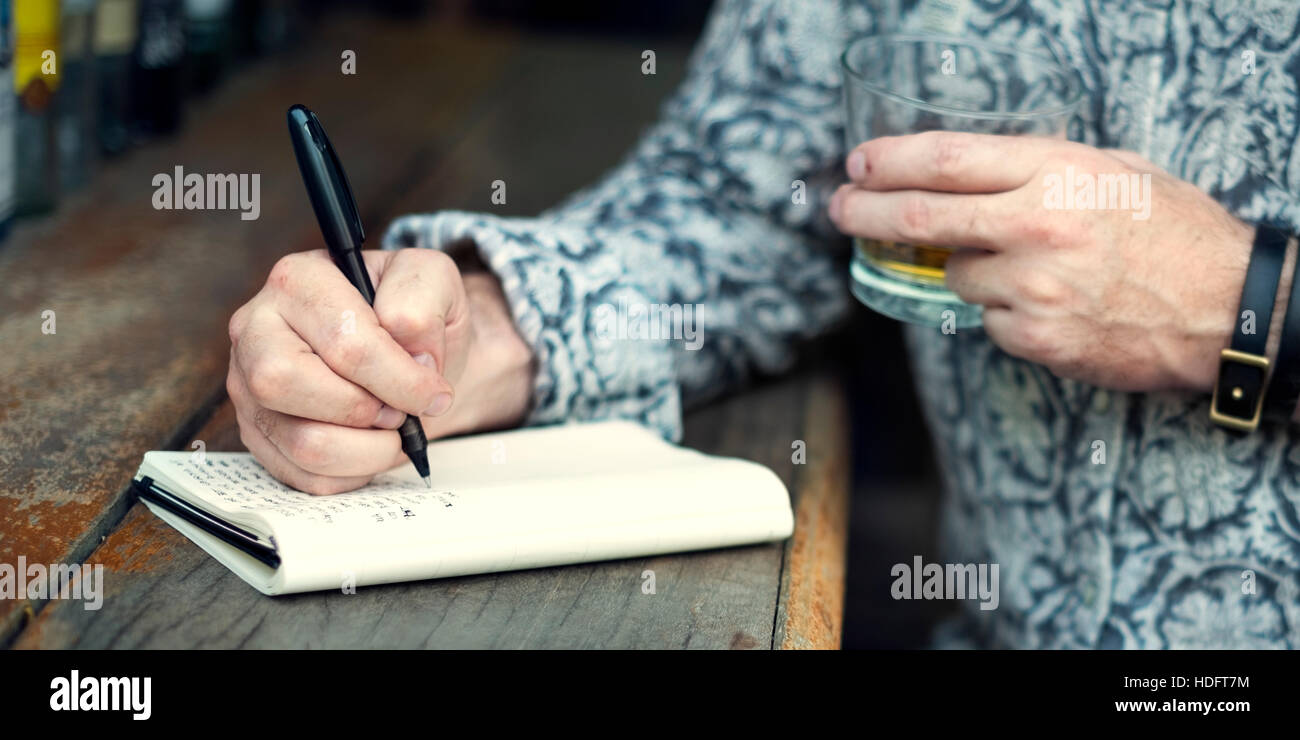 Man writer hi-res stock photography and images - Alamy