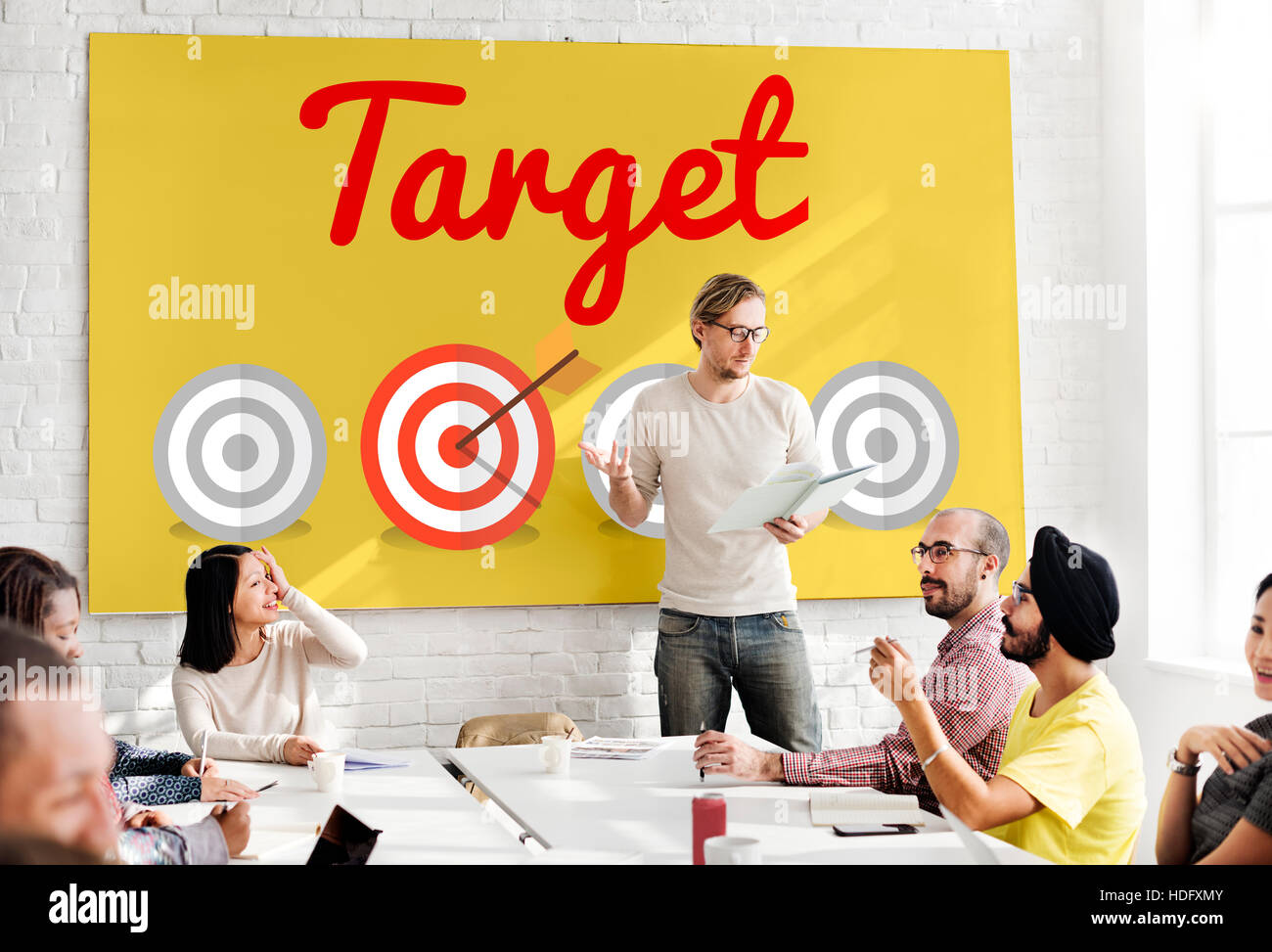 Target Goal Mission Strategy Icon Concept Stock Photo - Alamy