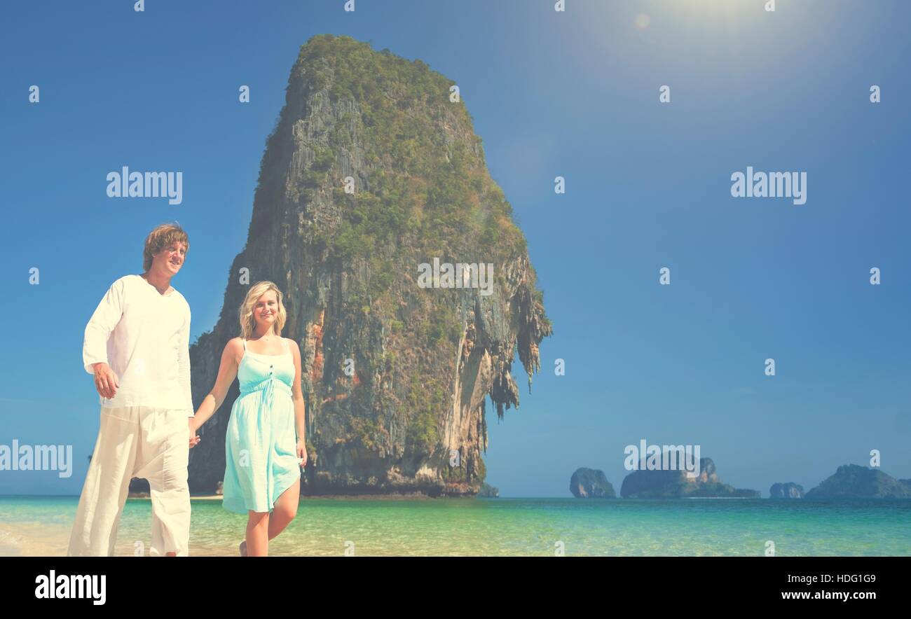 Couple Beach Cheerful Summer Vacation Tropical Concept Stock Photo - Alamy