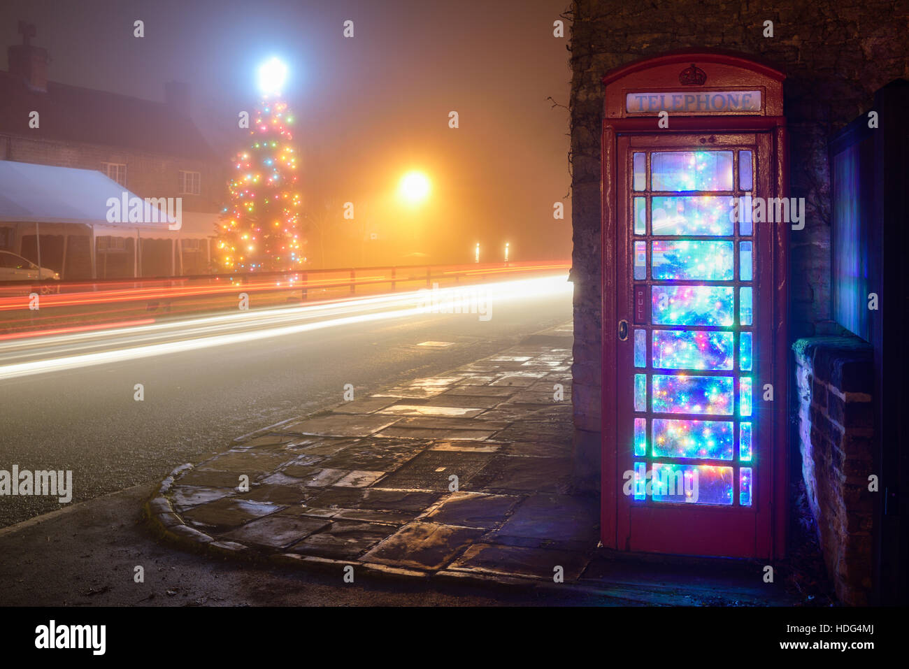 Linby, Nottinghamshire, UK. 12th Dec, 2016. A cold foggy start to the ...