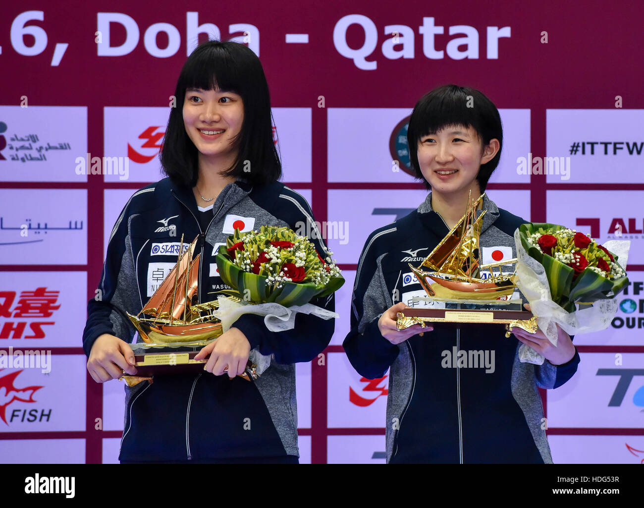 Doha, Qatar. 11th Dec, 2016. Yui Hamamoto (L)/Hina Hayata of Japan ...