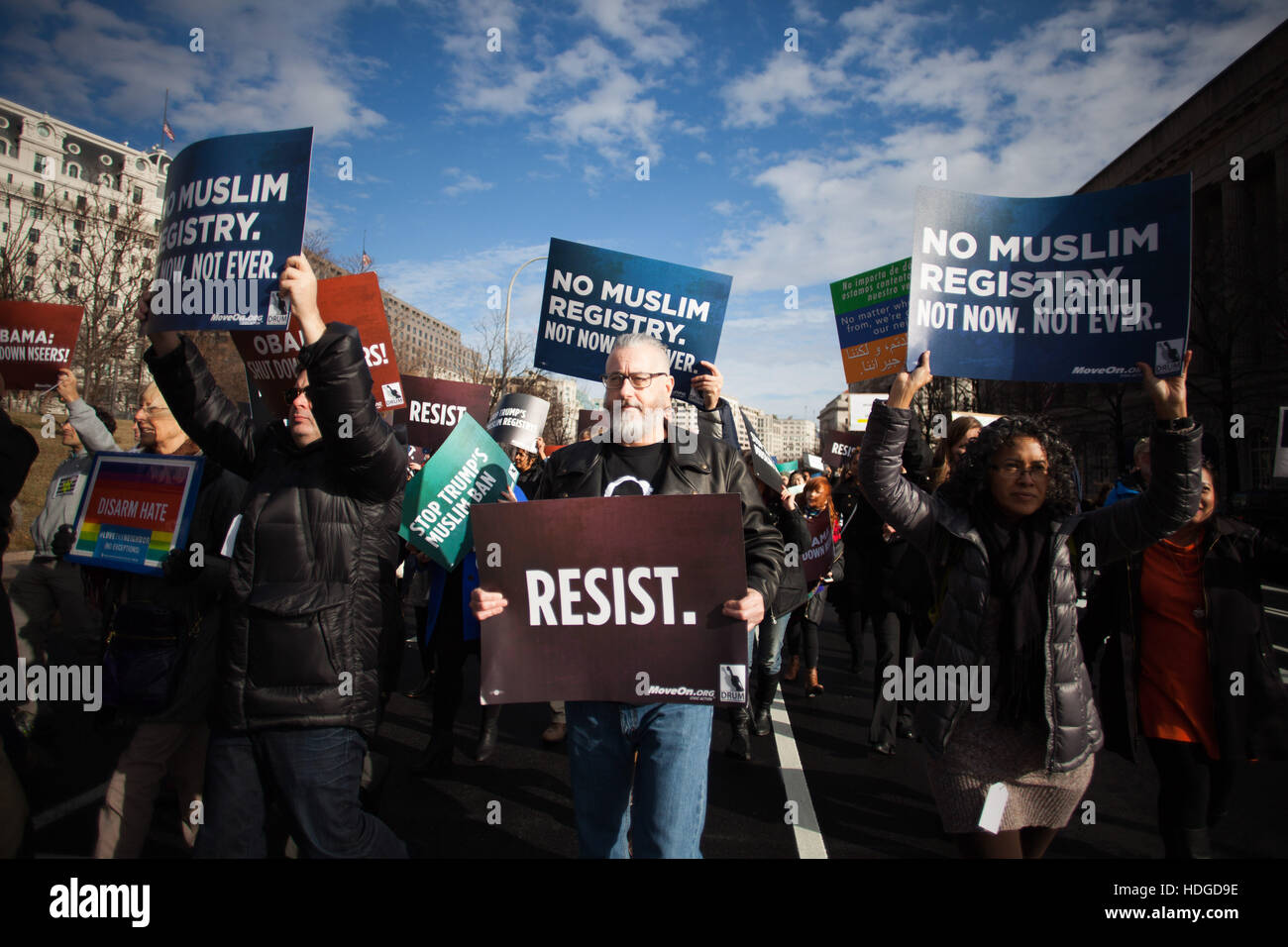 Washington DC, USA. 12th Dec, 2016. Thousands of American Muslims and ...