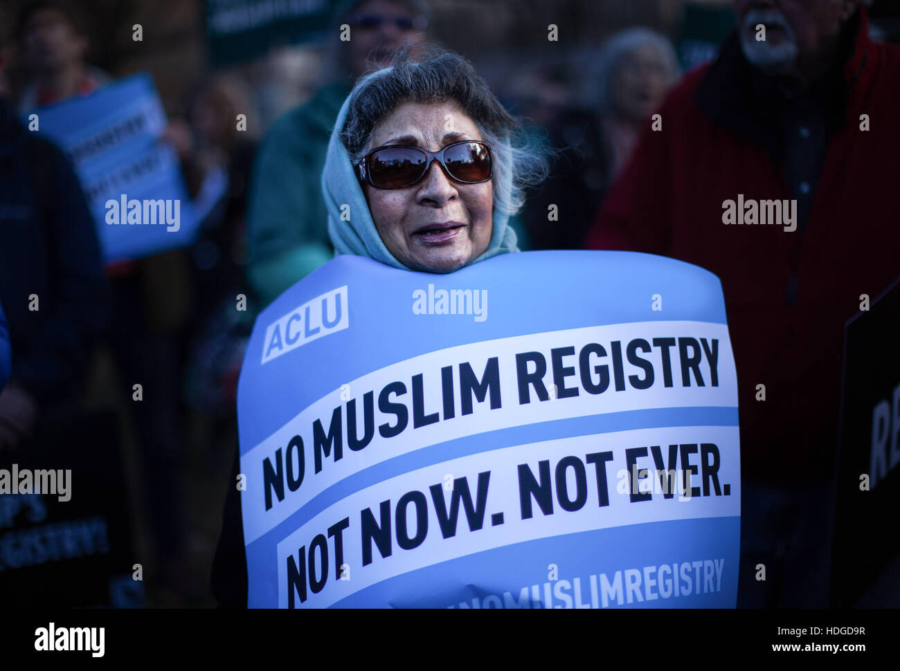 Washington DC, USA. 12th Dec, 2016. Thousands of American Muslims and ...