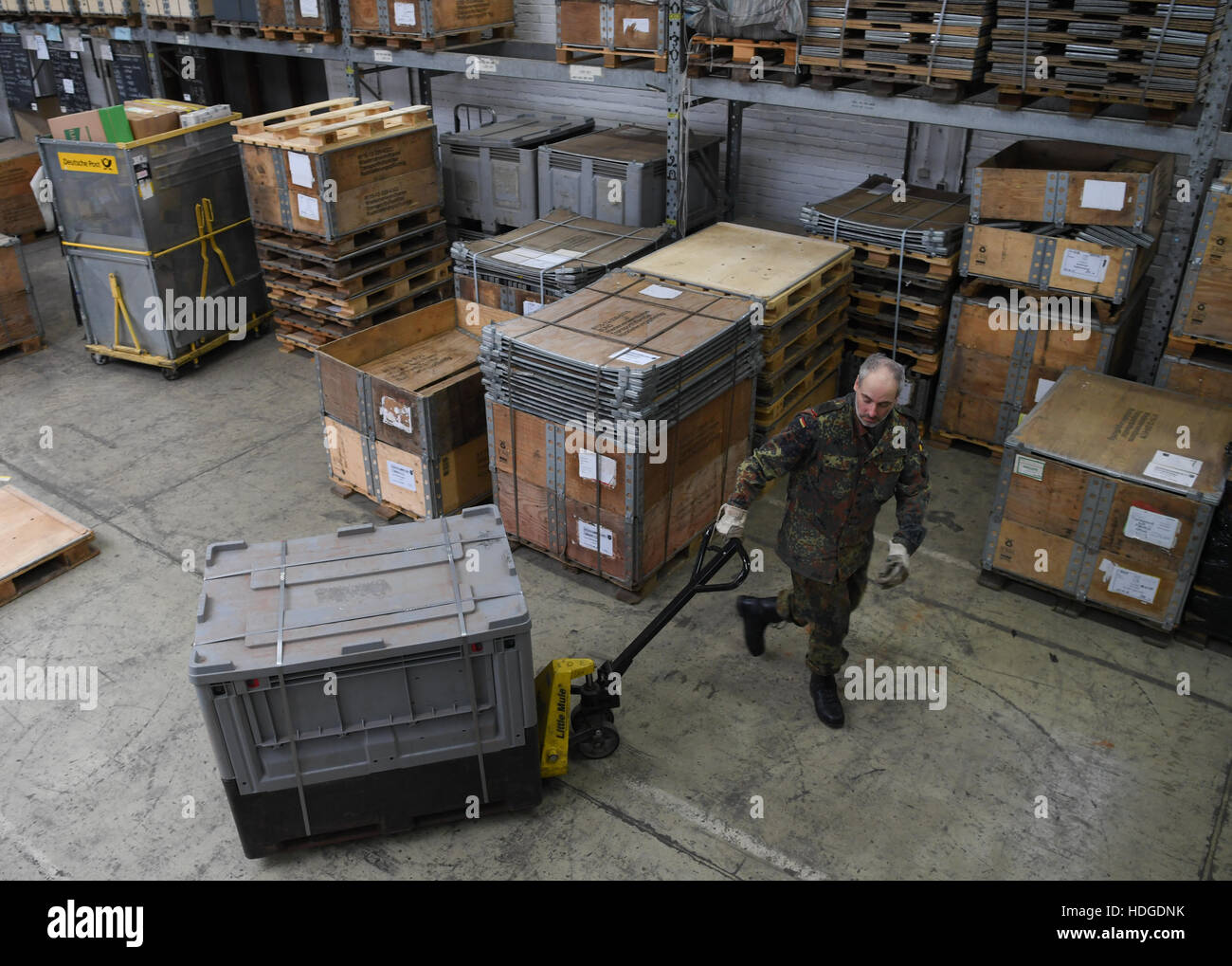 Army service postcards hi-res stock photography and images - Alamy