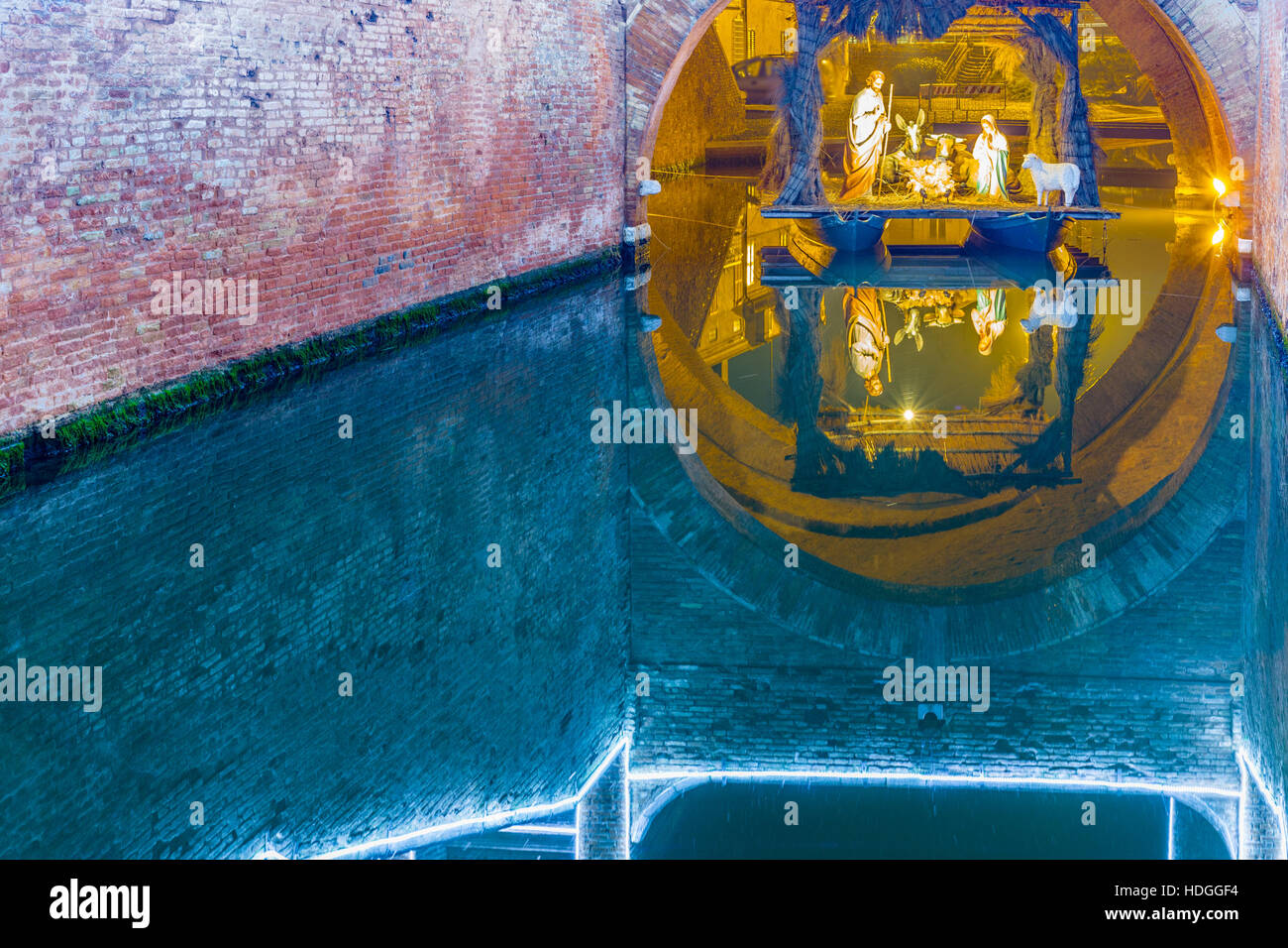 Crib bridge hi-res stock photography and images - Alamy