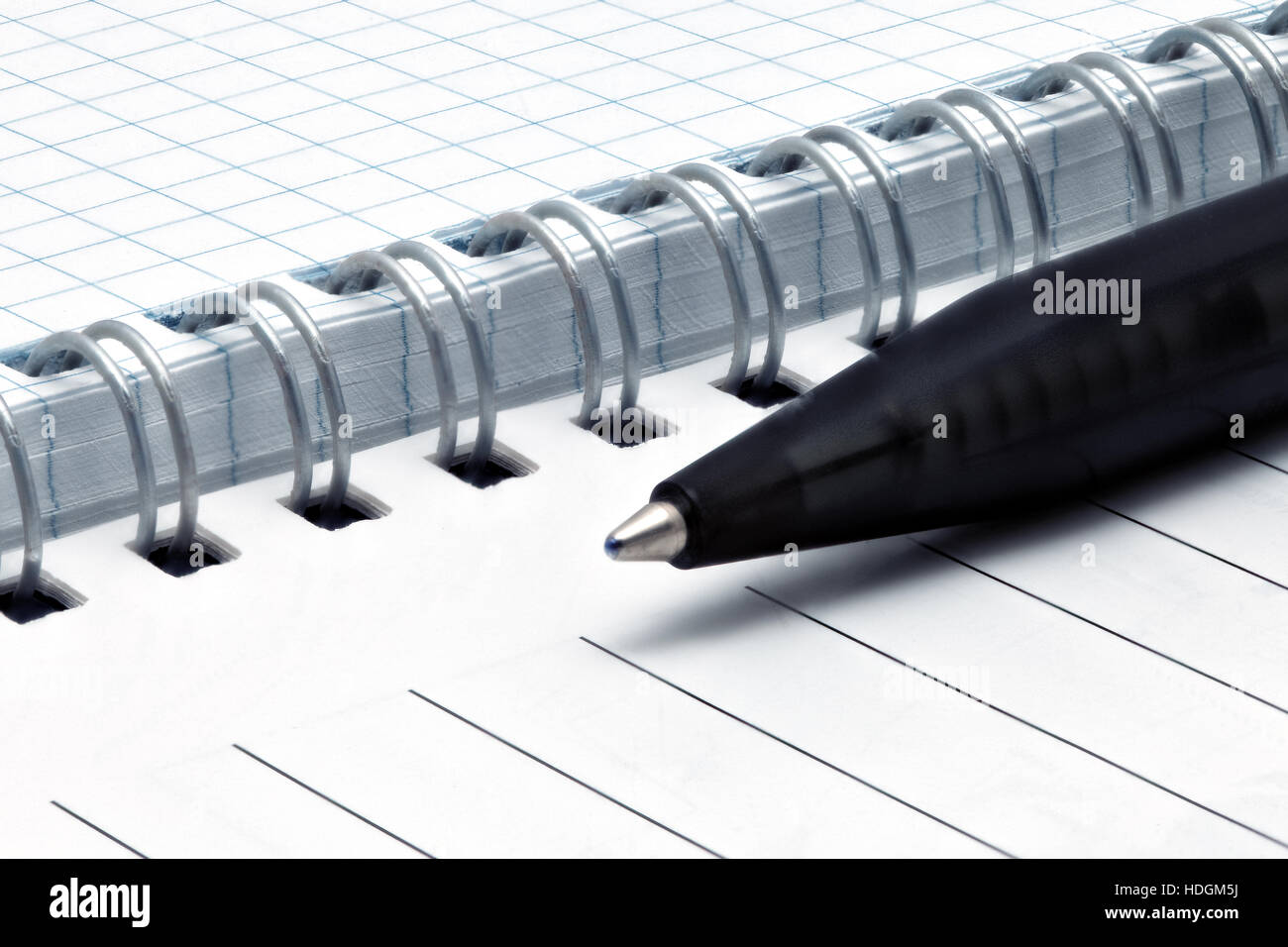 Staple pages hi-res stock photography and images - Alamy