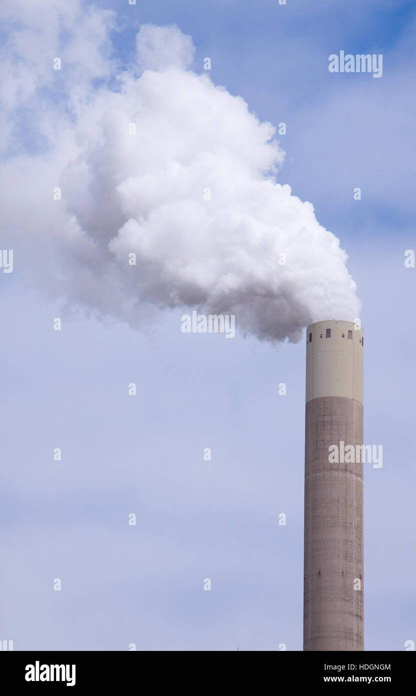 Large chimney hi-res stock photography and images - Alamy