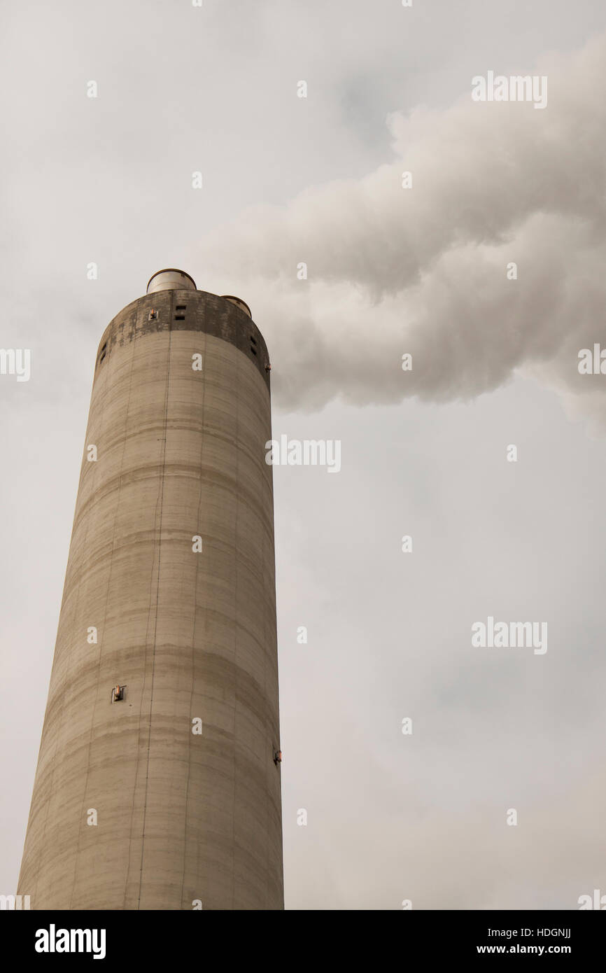 Large chimney hi-res stock photography and images - Alamy