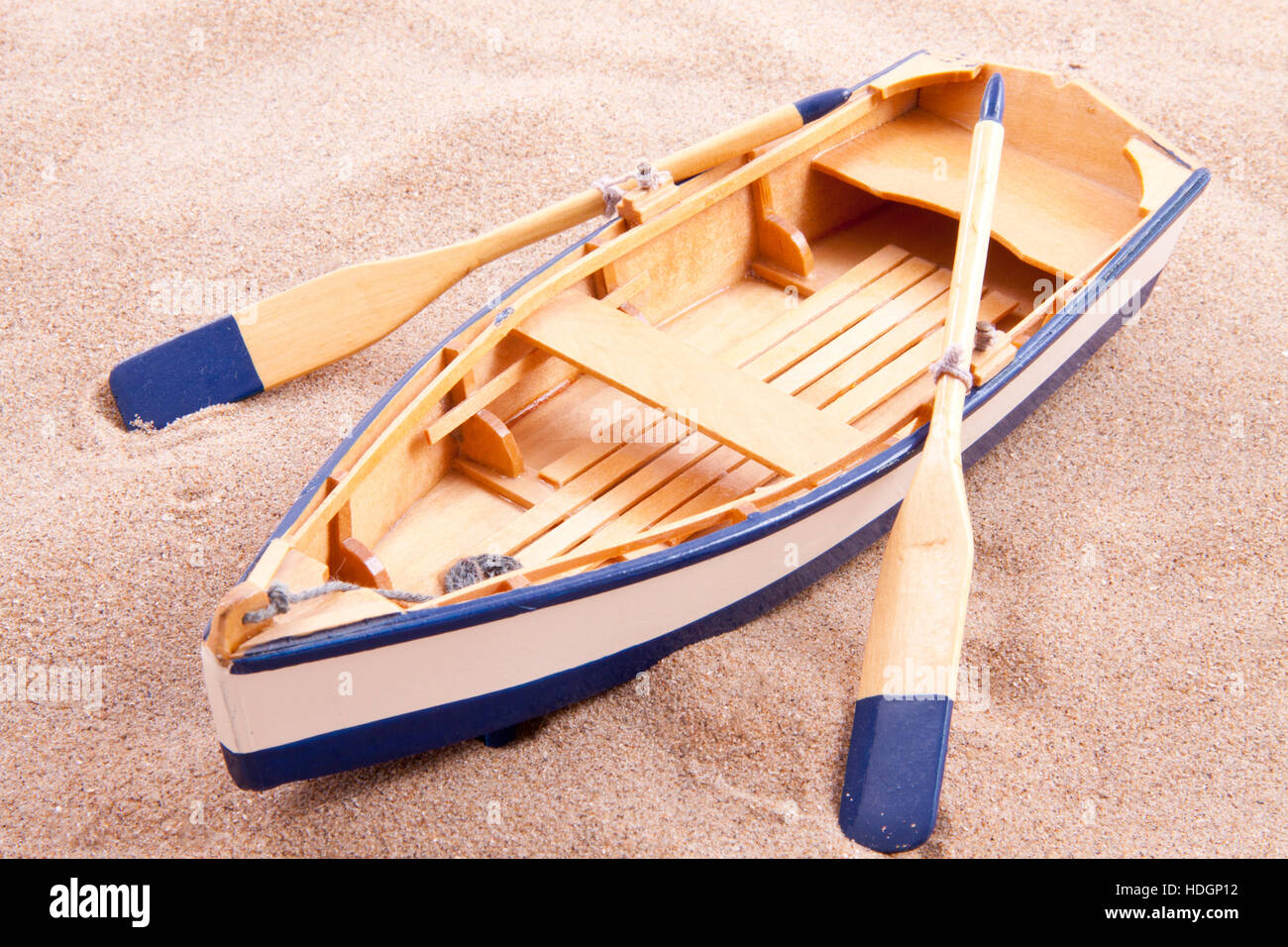 Row boat on sand hi-res stock photography and images - Alamy