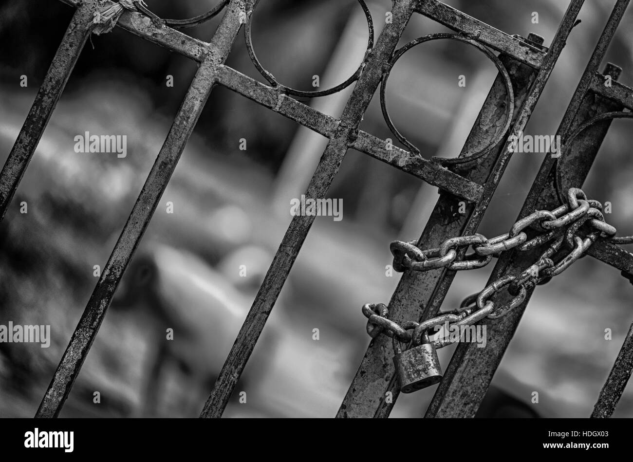 Metal gate lock Black and White Stock Photos & Images - Alamy