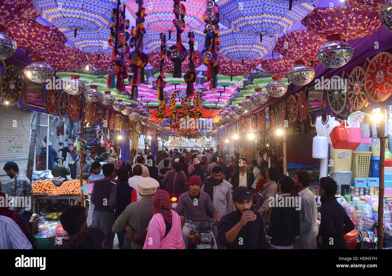 Un decorating hi-res stock photography and images - Alamy