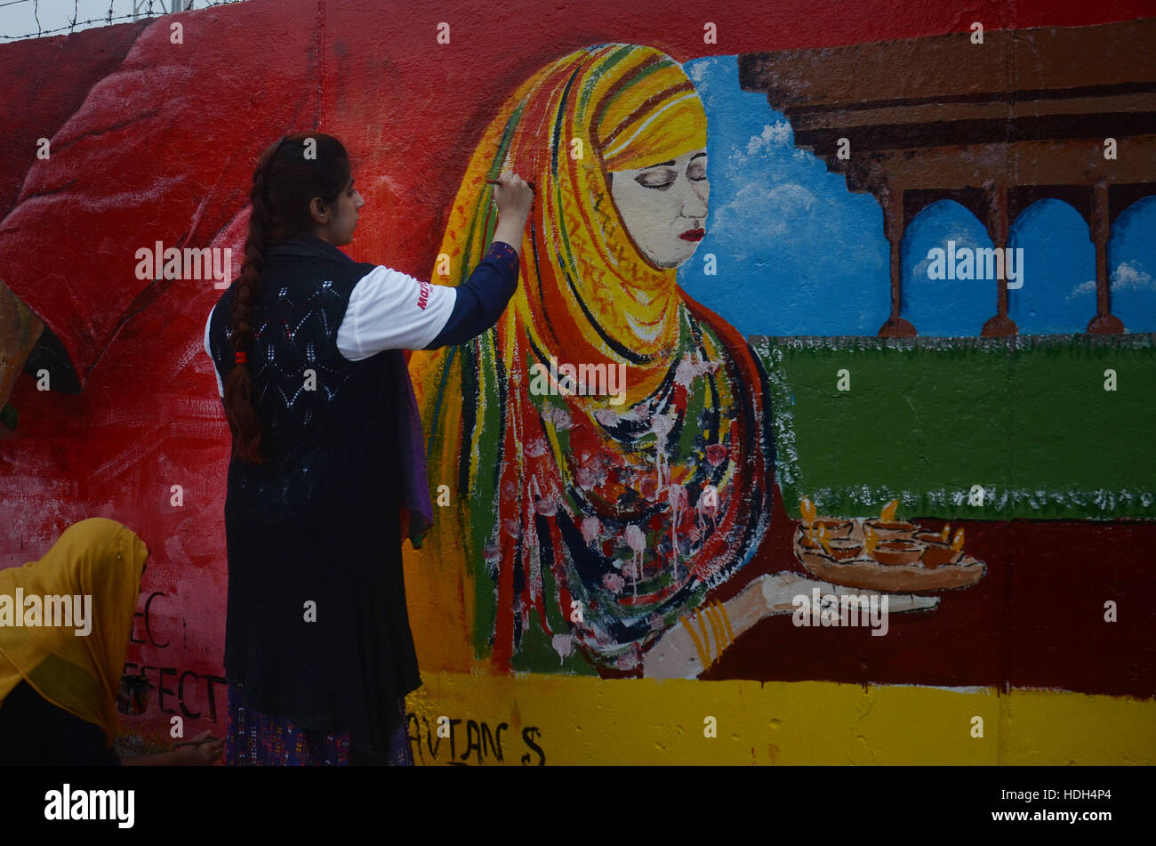 Lahore, Pakistan. 11th Dec, 2016. Pakistani student from national ...