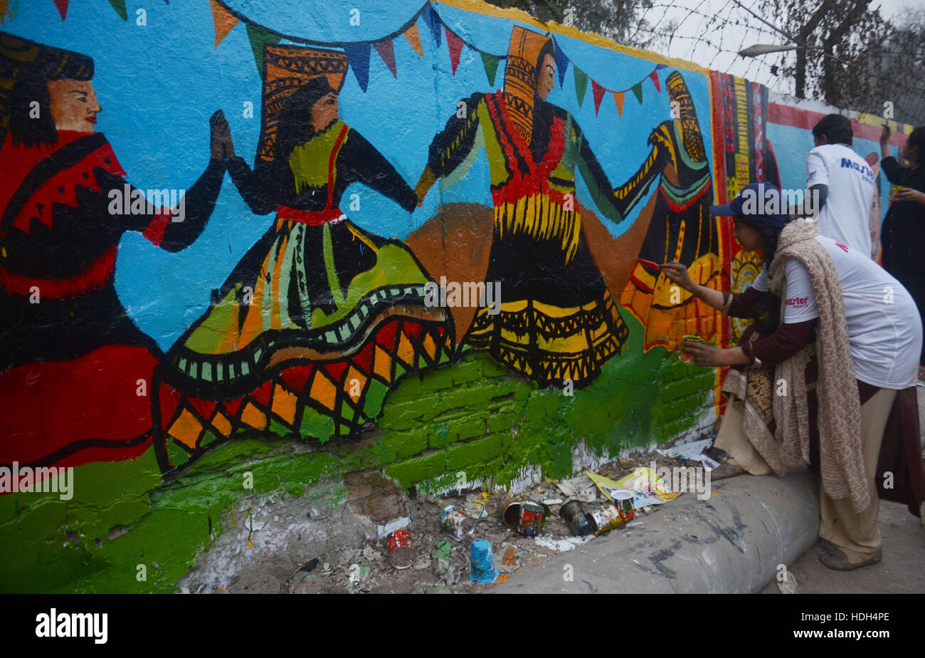 Lahore, Pakistan. 11th Dec, 2016. Pakistani student from national ...