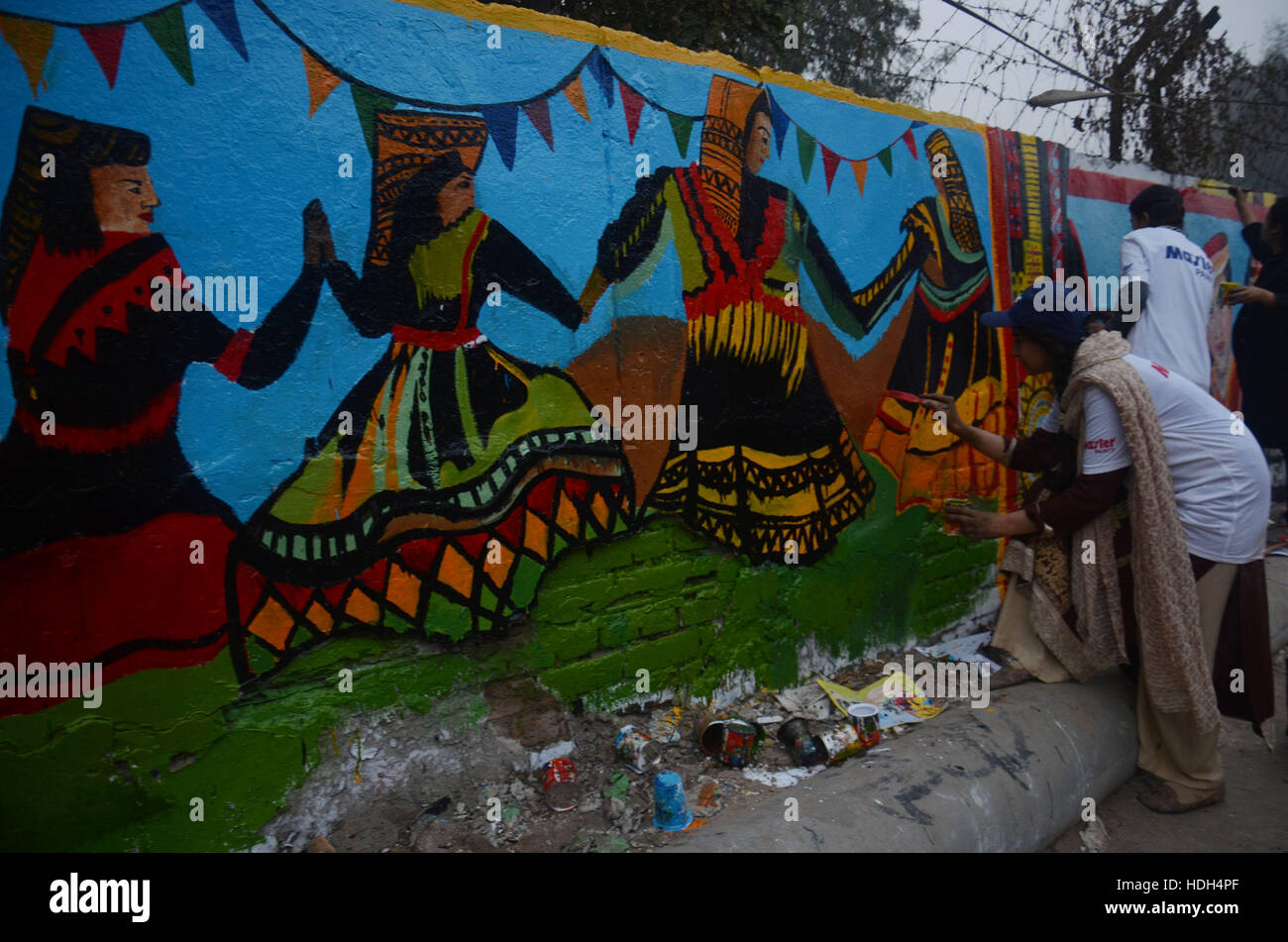Lahore, Pakistan. 11th Dec, 2016. Pakistani student from national ...