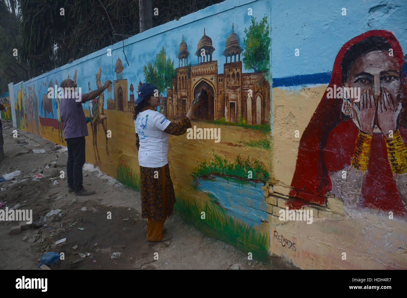 Lahore, Pakistan. 11th Dec, 2016. Pakistani student from national ...