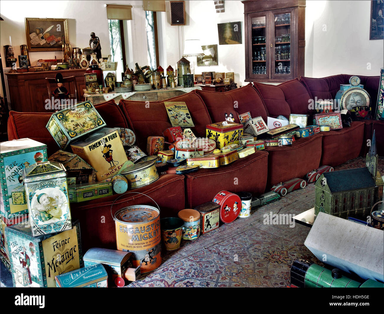 This image shows a collection of very old cans at the museum of Yvette ...
