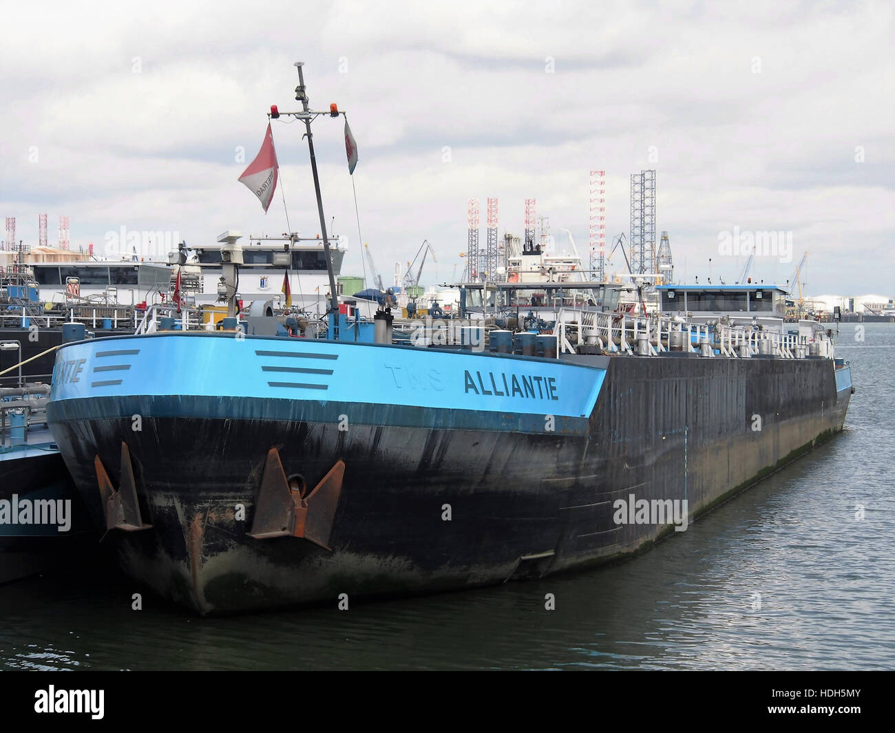The Alliantie, a cargo ship built in 1998, is registered with the ...