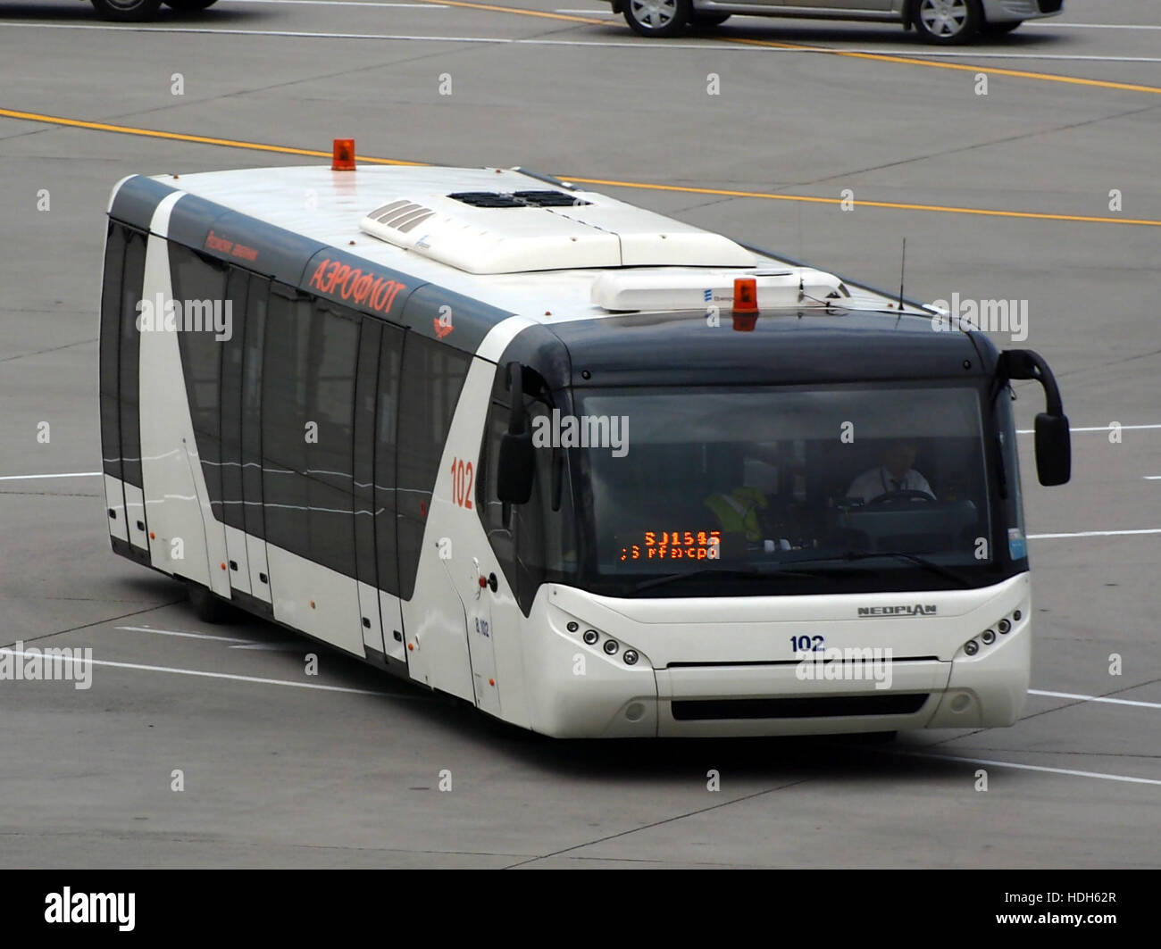 International bus station hi-res stock photography and images - Alamy