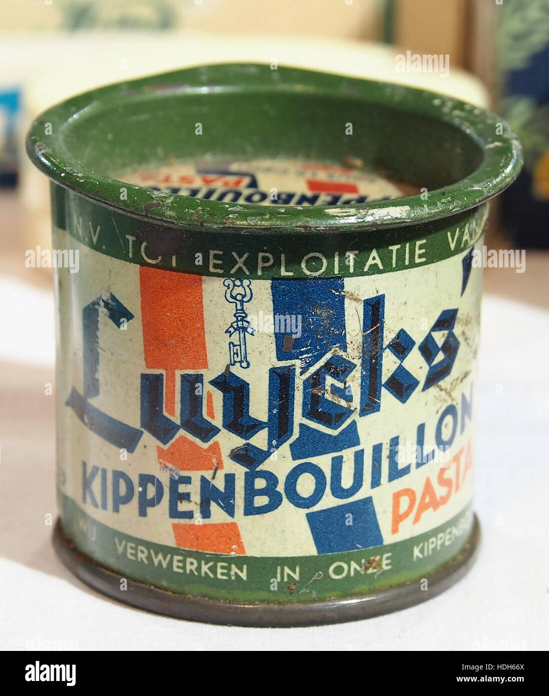 Vintage tin can from hi-res stock photography and images - Alamy