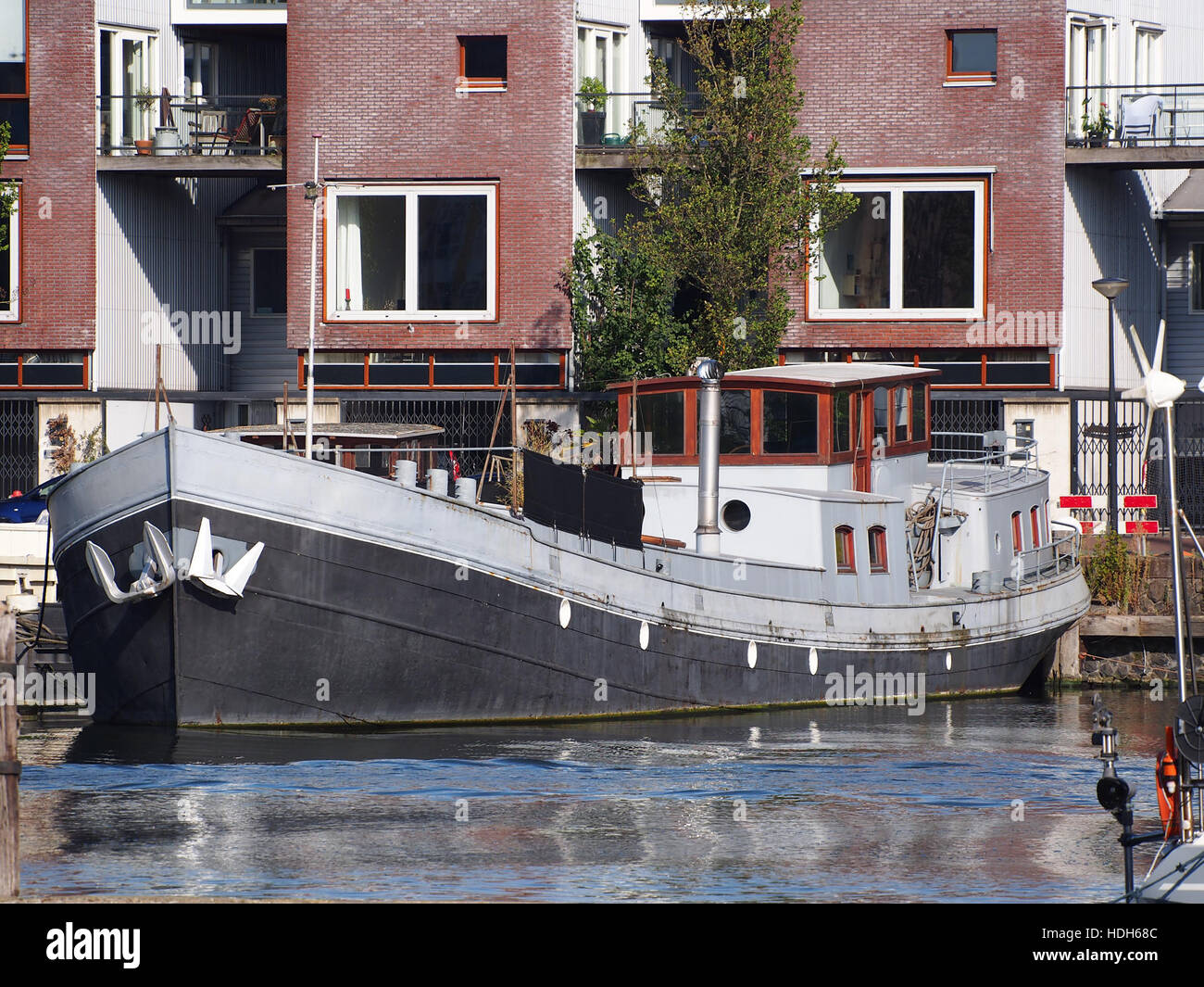 Woonboot hi-res stock photography and images - Alamy