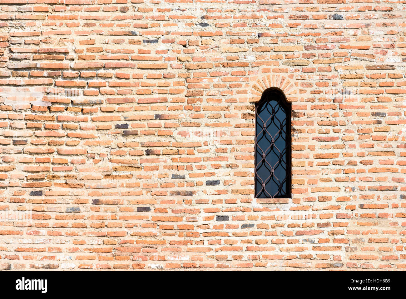 Castle wall window hi-res stock photography and images - Alamy