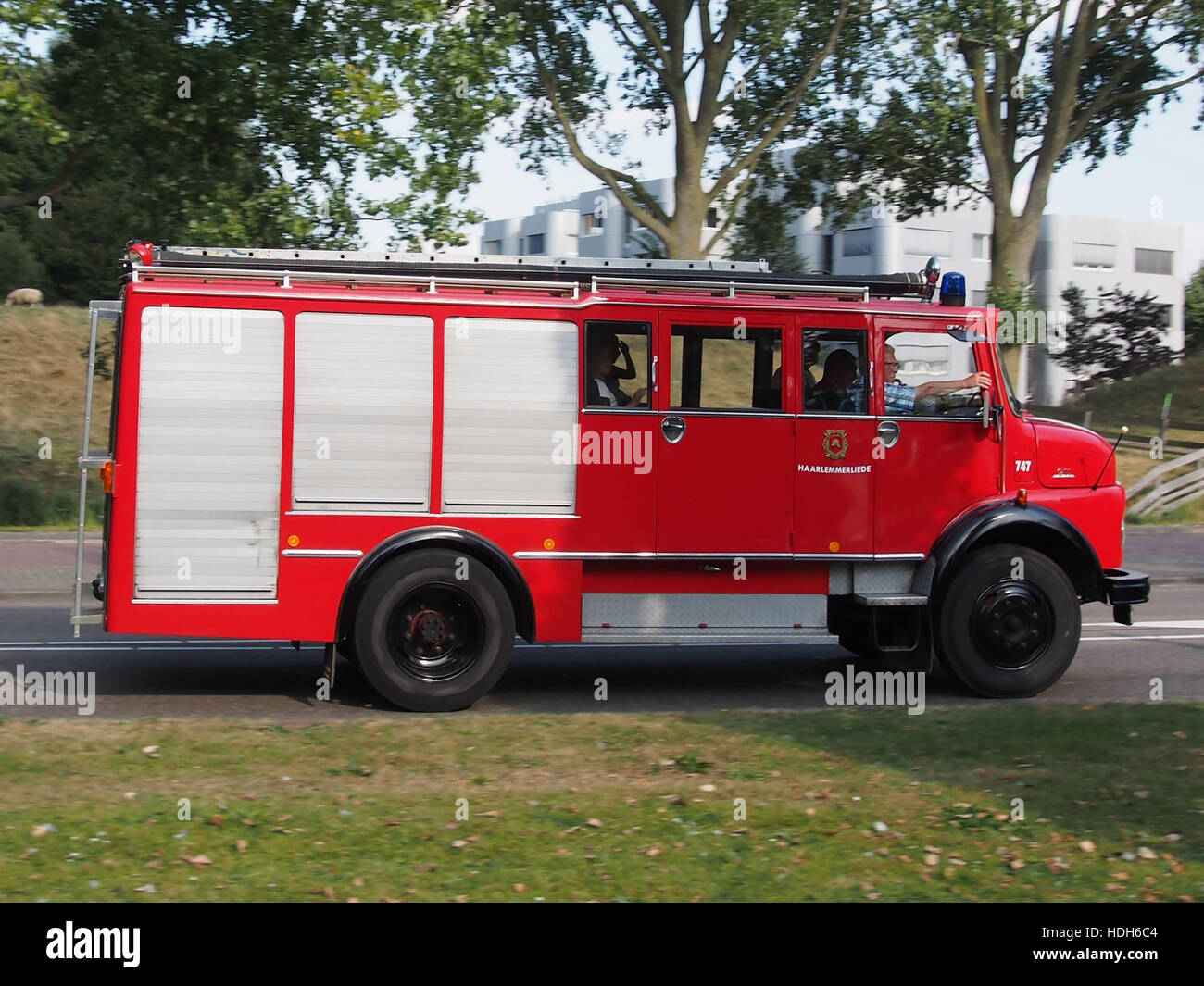 The 2016 Mercedes Brandweer truckrun in Haarlemmerliedem featured ...