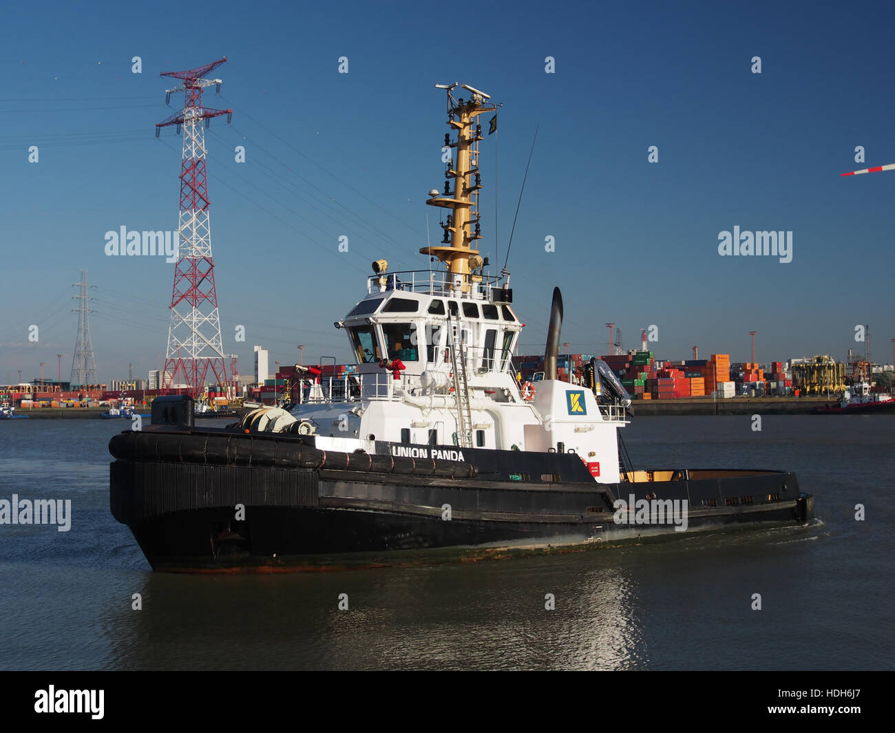 Tugboat operations in port hi-res stock photography and images - Alamy