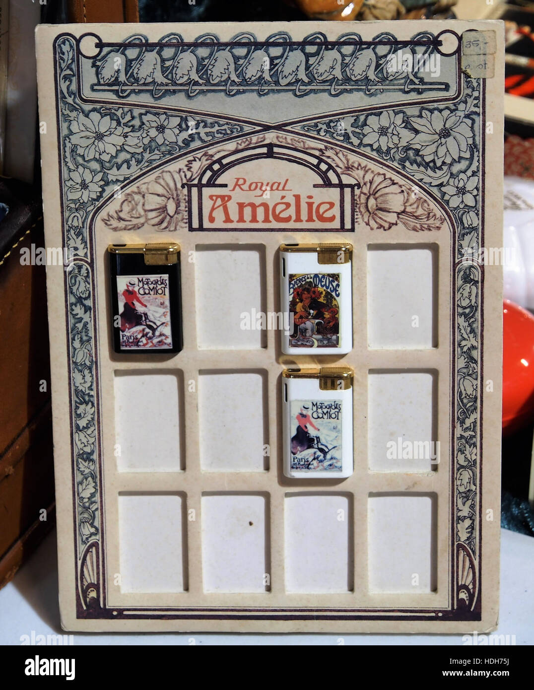 Royal Amelieie aanstekers represents a collection of luxury lighters ...
