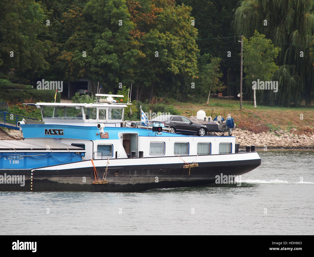 Merlin (ship, 1981) ENI 02316359 on the Rhine at Mainz pic2 Stock Photo ...