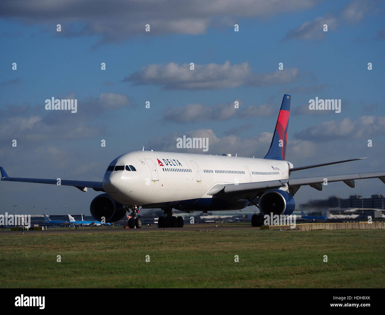N817NW, a Northwest Airlines aircraft, is seen taxiing at Schiphol ...