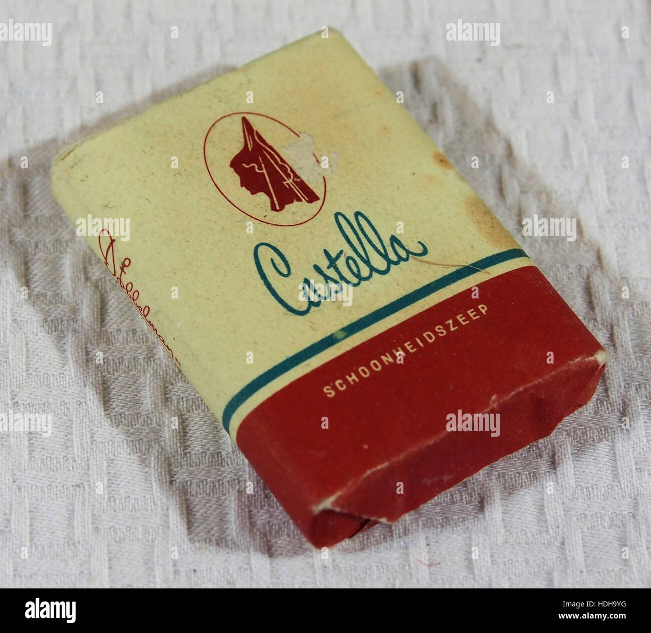 A vintage advertisement for Castella Schoonheidszeep, a brand of soap ...