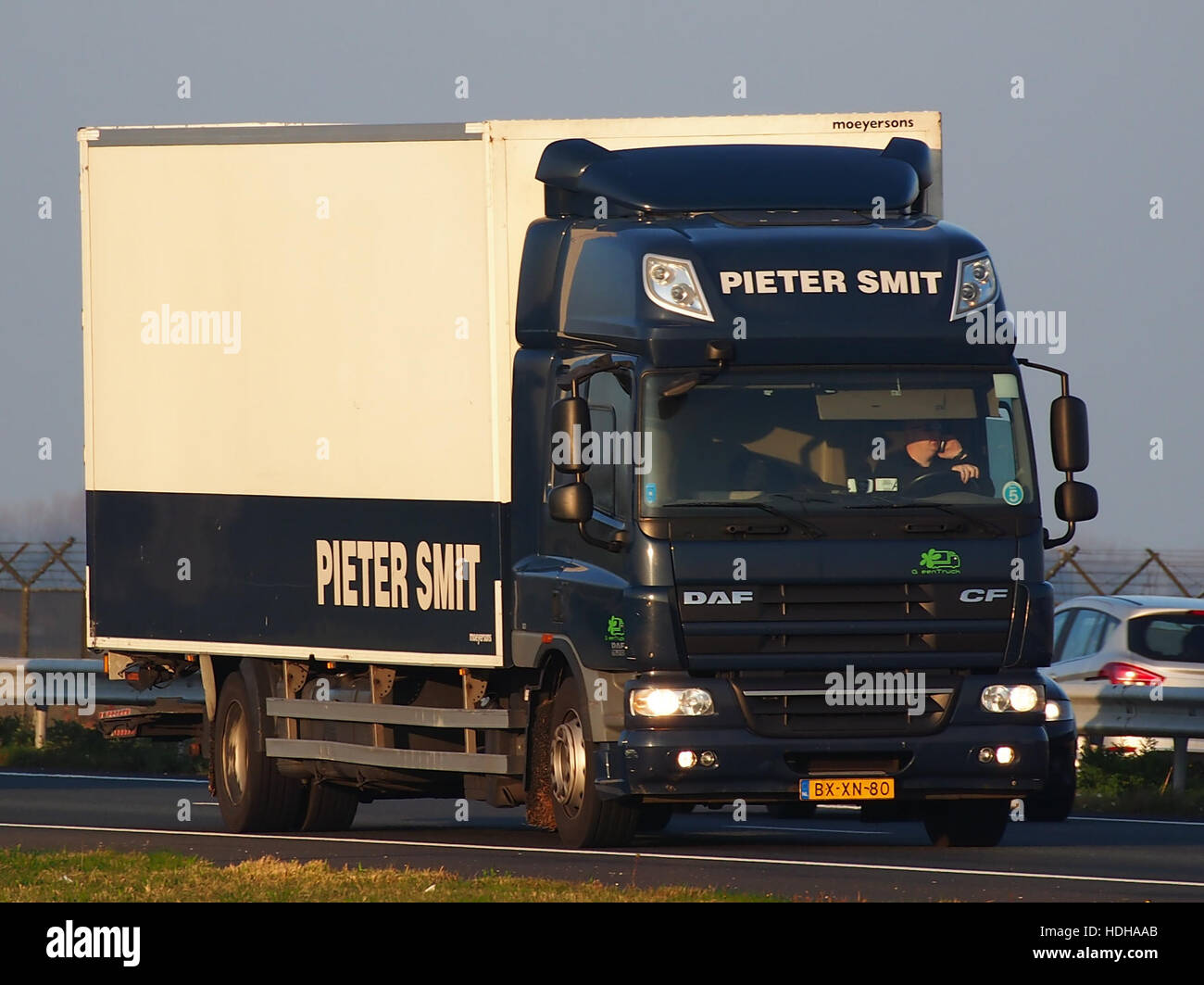 The DAF CG, driven by Pieter Smit, is a classic heavy-duty truck traveling on the A5 highway ...