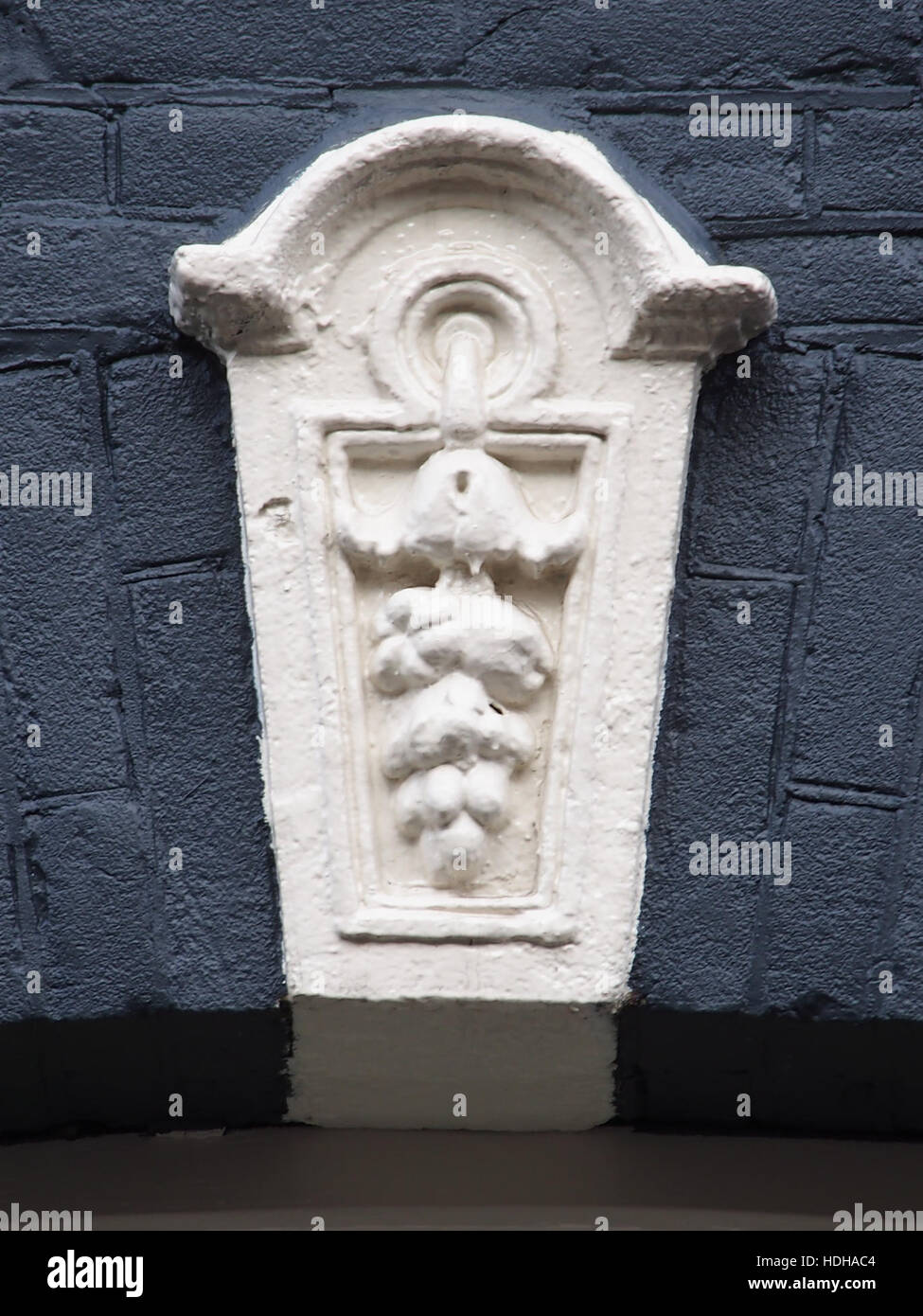Decorative keystone hi-res stock photography and images - Alamy