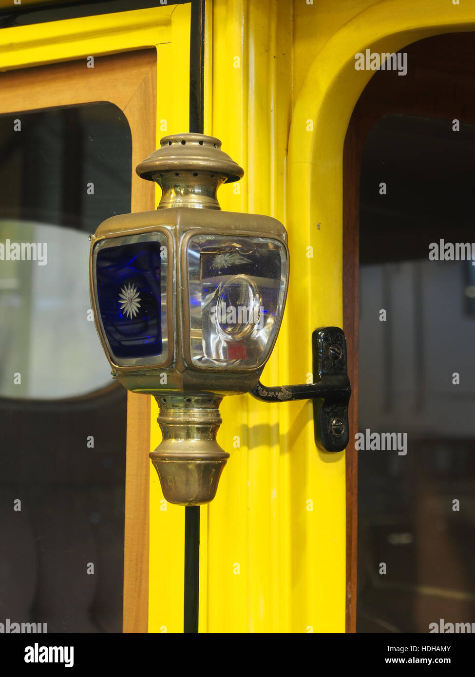 This image shows a 1908 Ford T Landaulette, an early automobile model ...