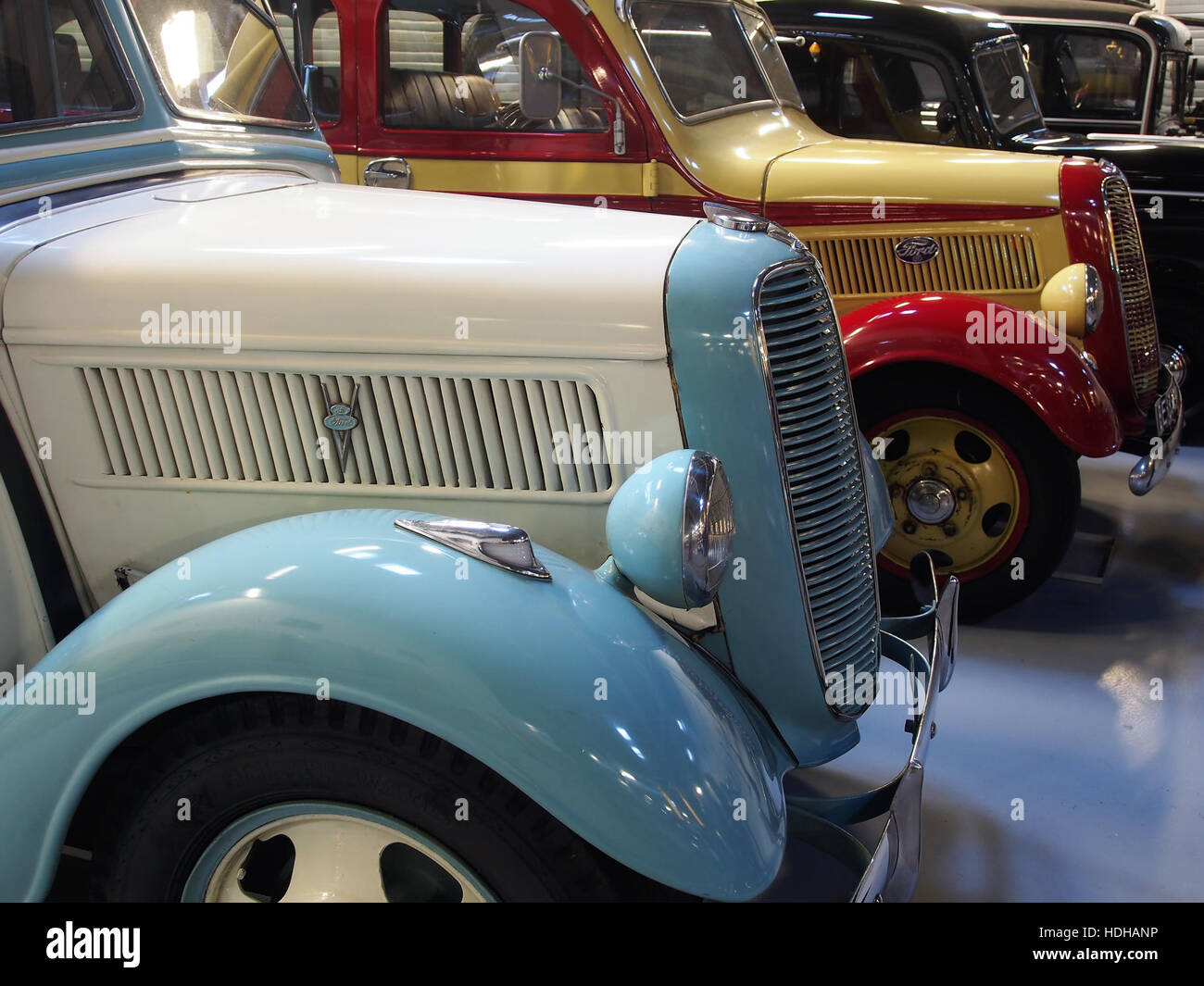 The 1937 Ford 950 Personenbus is a vintage passenger bus designed for ...