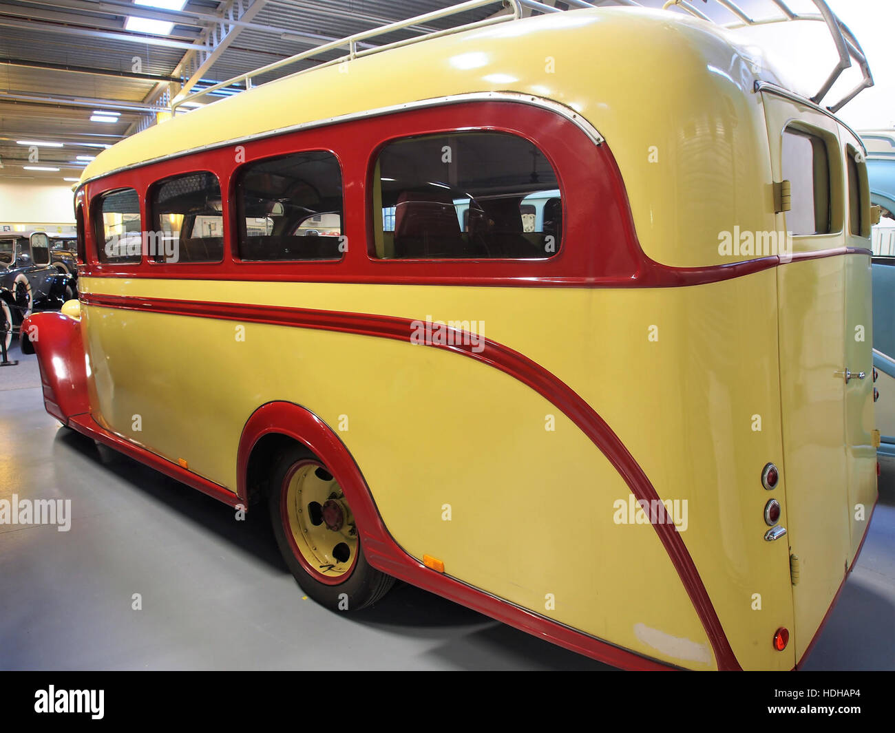 Vintage american bus hi-res stock photography and images - Alamy
