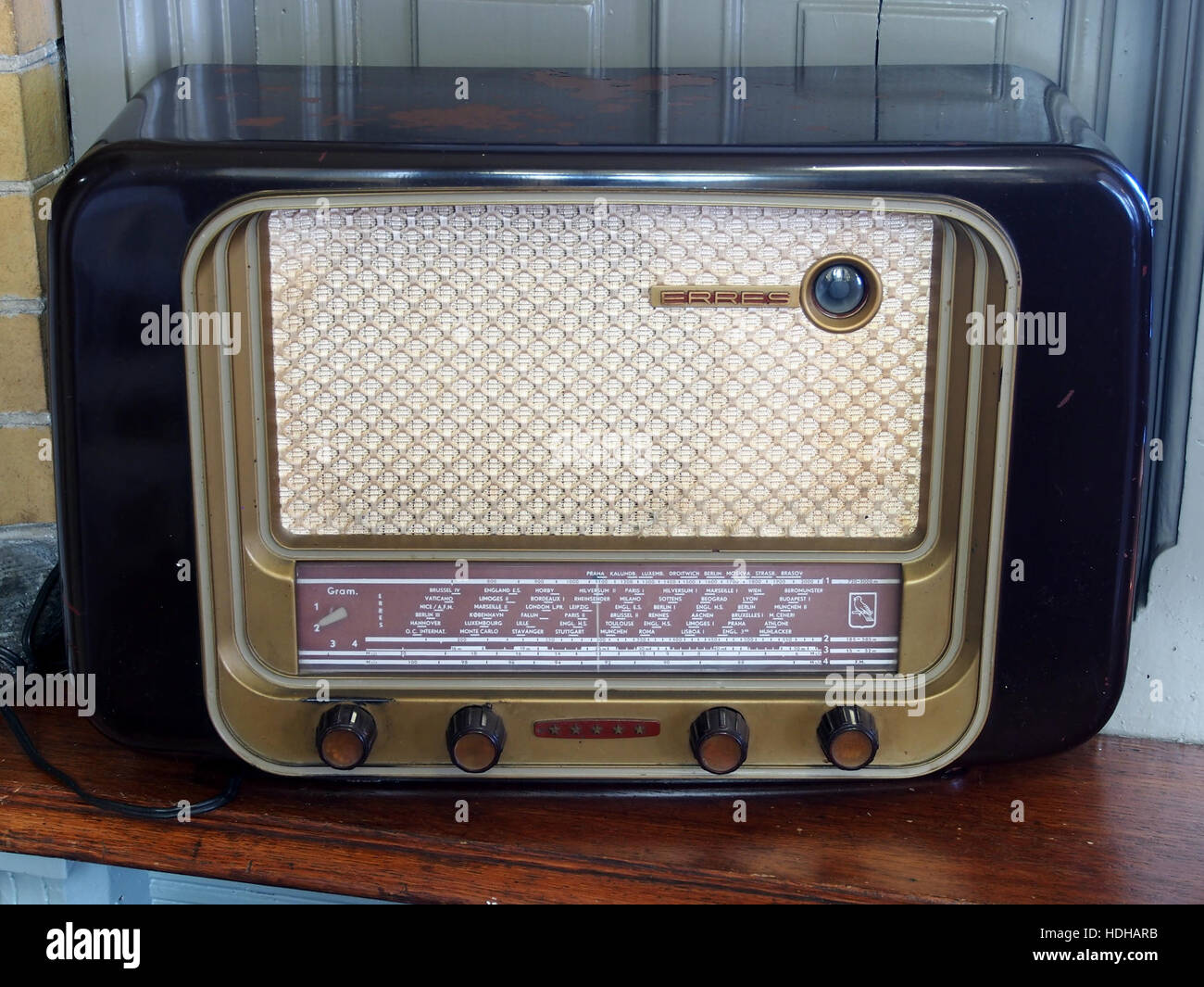 The image shows an early model of an Erres radio receiver, an essential ...