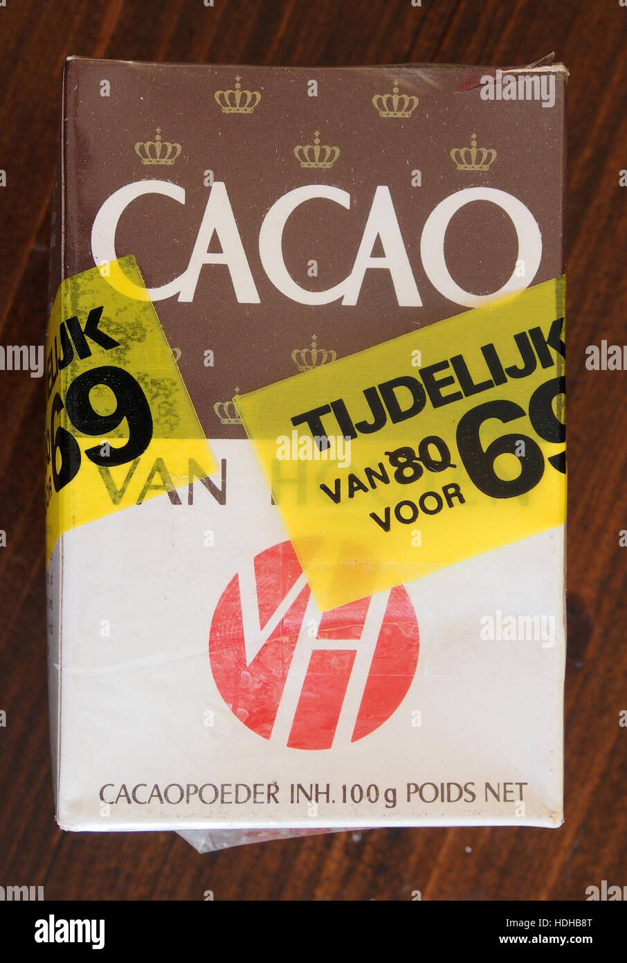 The image showcases Cacaopoeder Van Houten, a well-known brand of cocoa ...