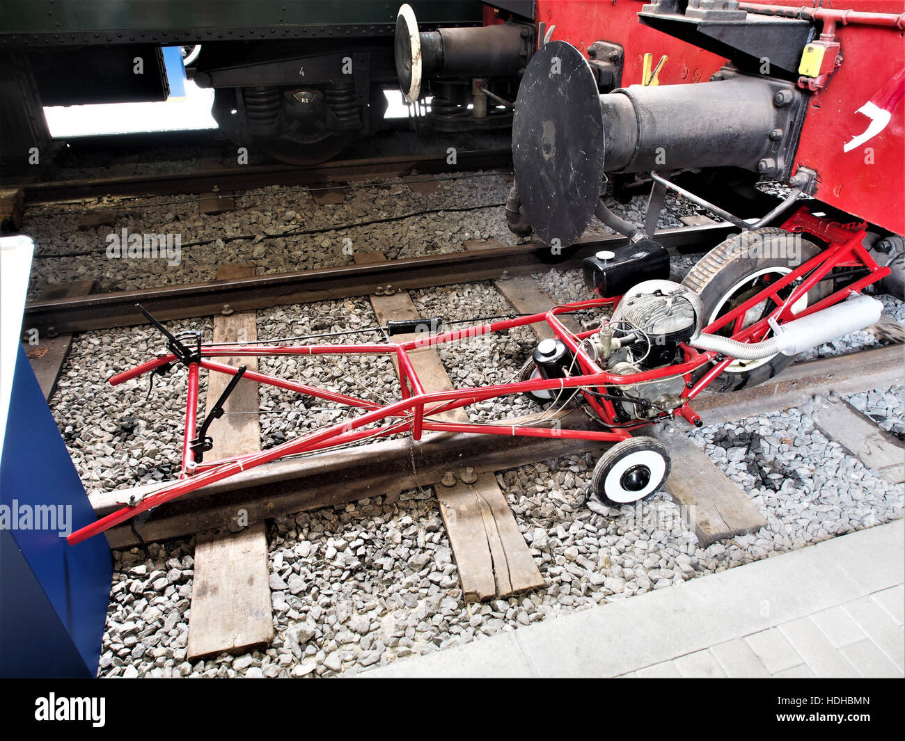 Train shunting cars hi-res stock photography and images - Alamy