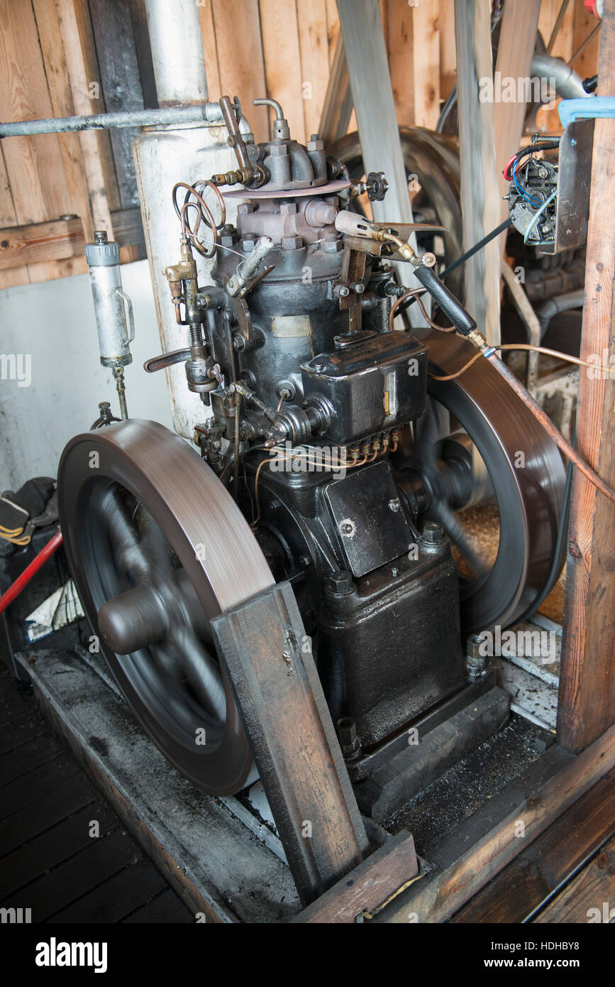 High angle view of spinning engine in a workshop Stock Photo - Alamy