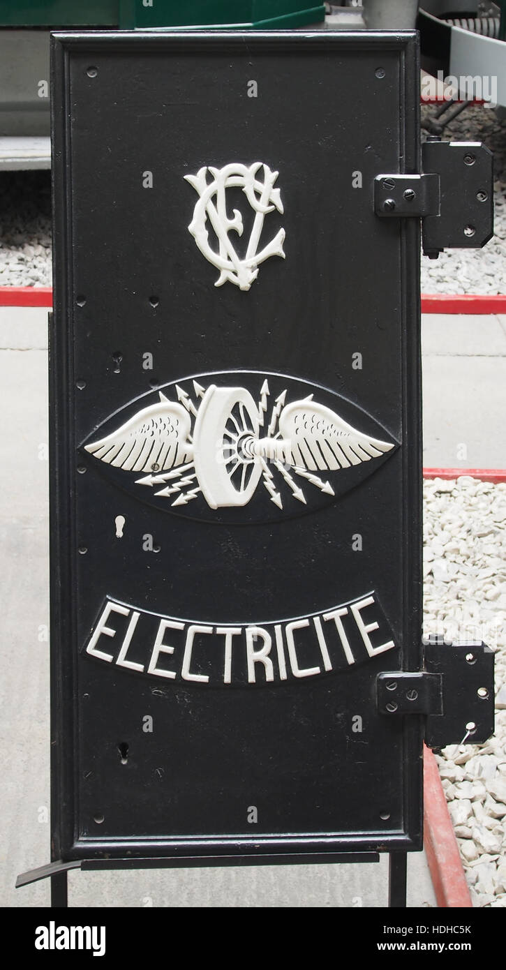 The 'VEC Electricite' door represents the entrance to an electrical ...