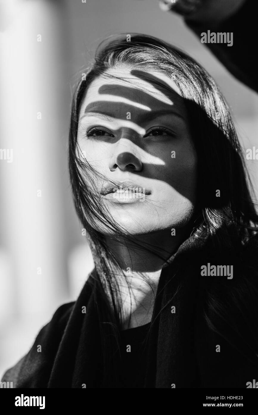 Shadow hand hi-res stock photography and images - Alamy