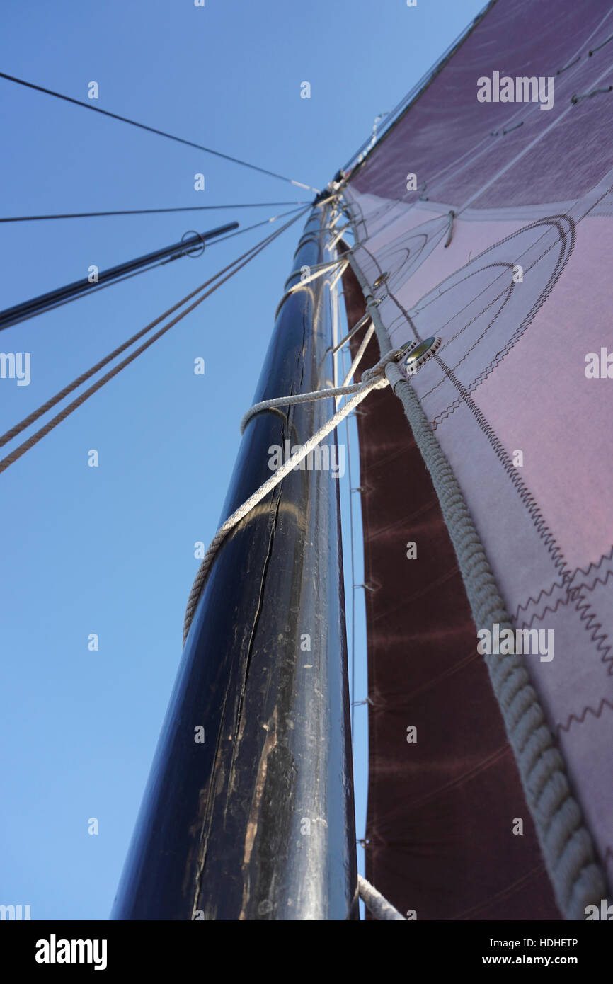 Mast of a fishing boat hi-res stock photography and images - Alamy