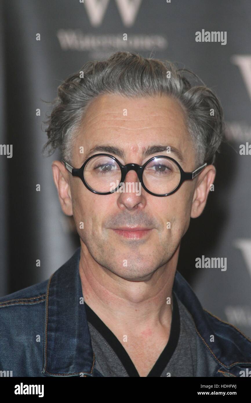 Alan Cumming signs copies of his autobiography 'You Gotta Get Bigger ...