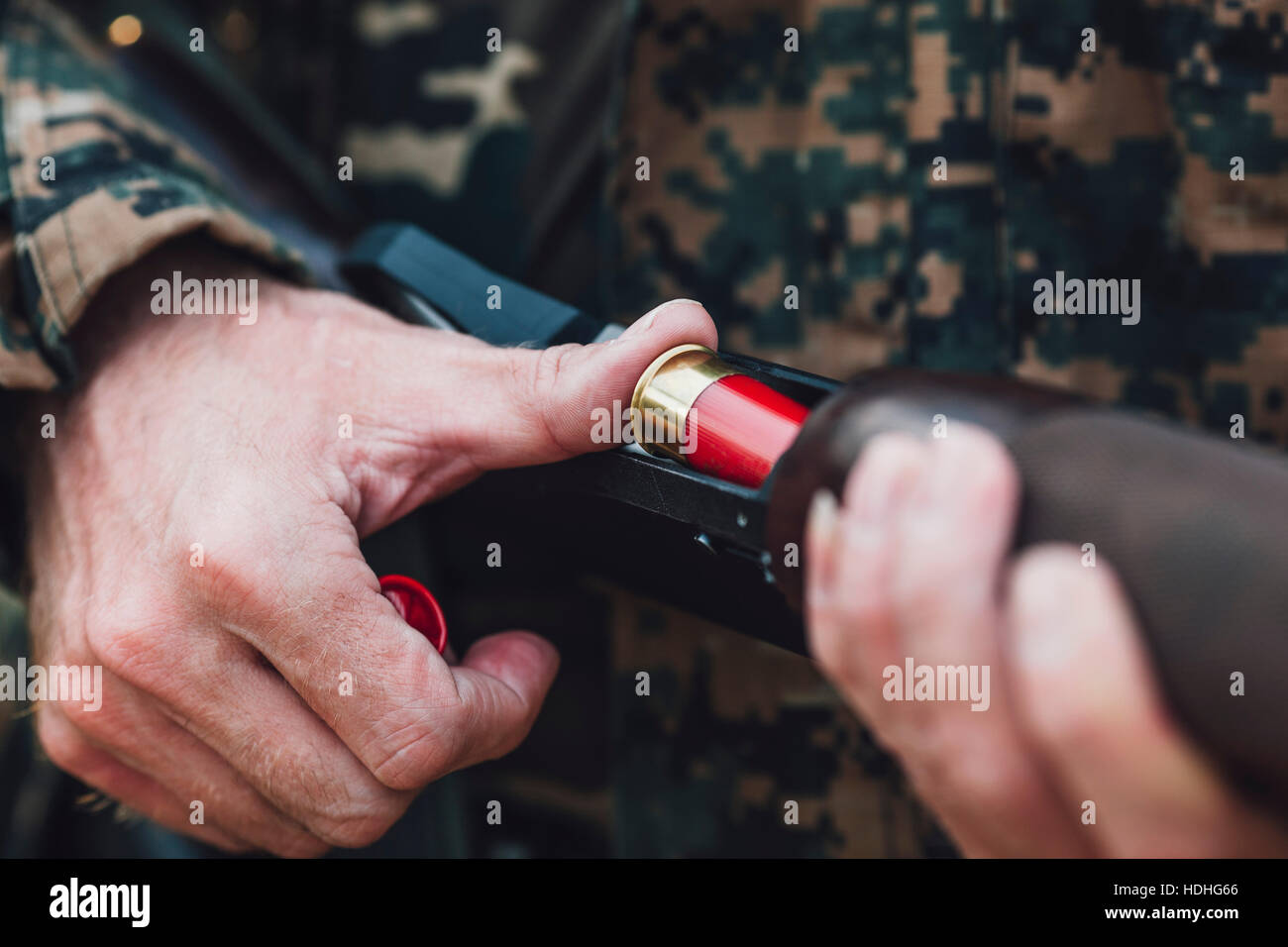 Loading rifle hi-res stock photography and images - Alamy